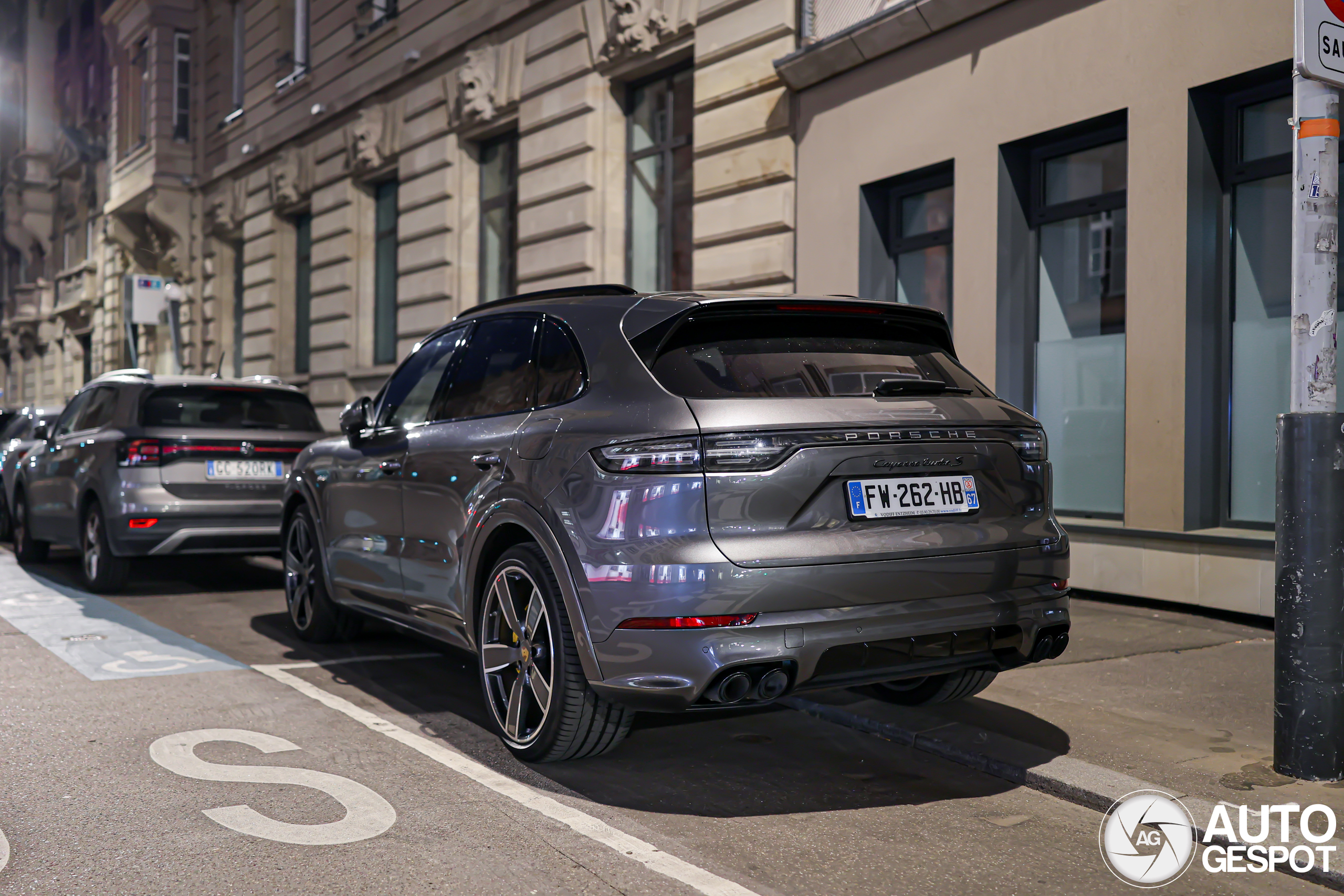 Porsche Cayenne Turbo S E-Hybrid - 03 May 2025 - Autogespot