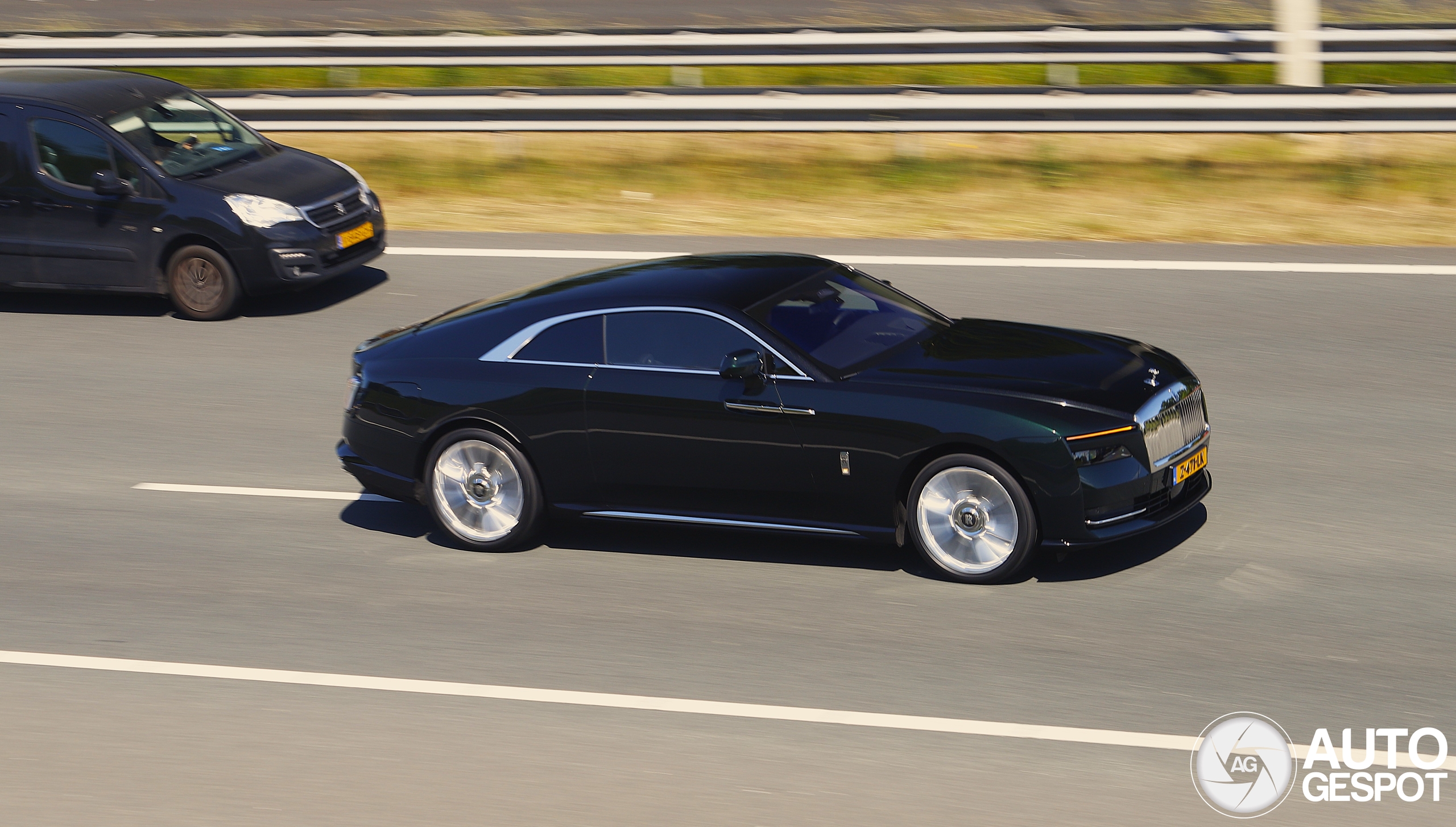 Rolls-Royce Spectre - 16 May 2025 - Autogespot