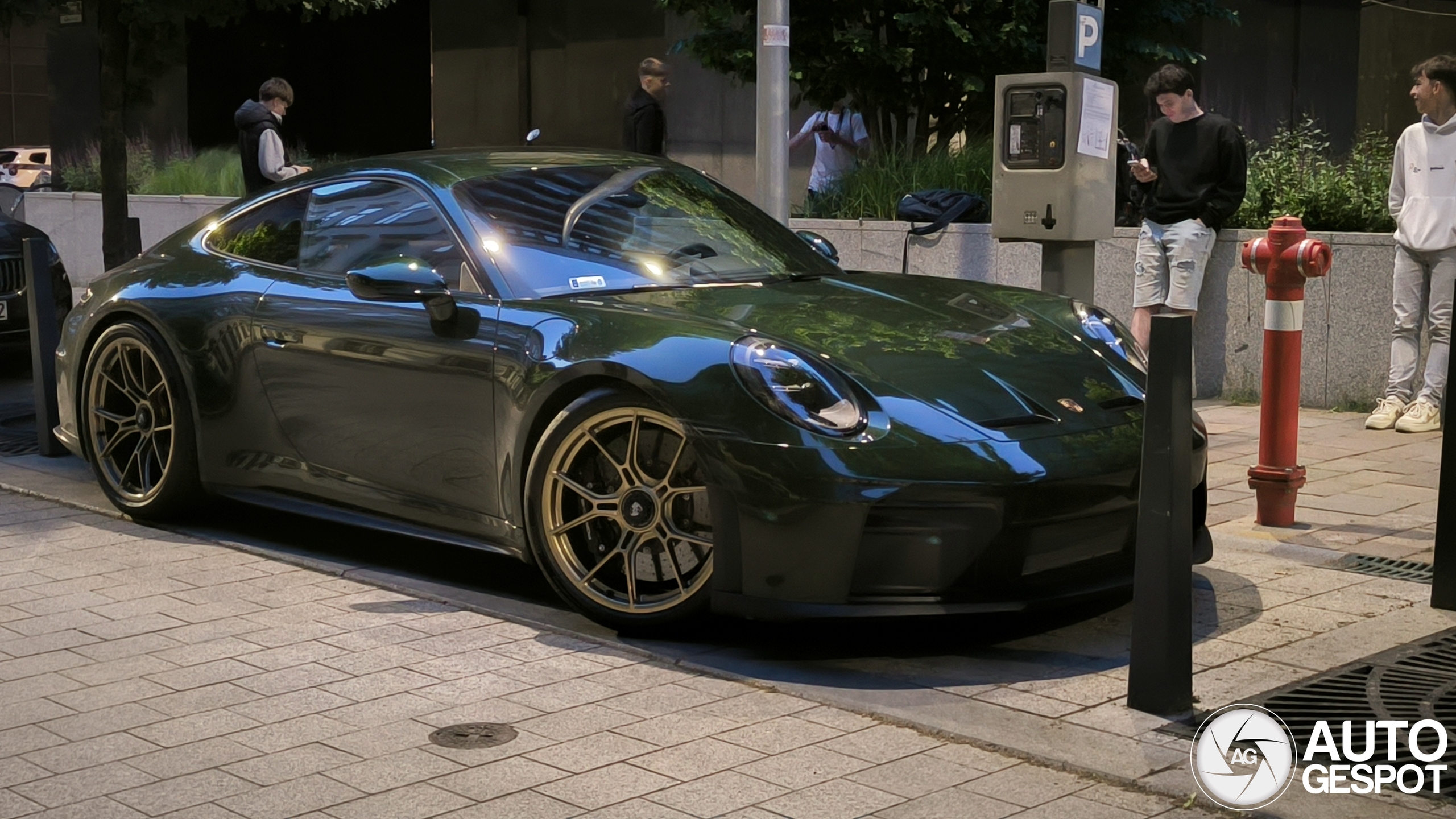 Porsche 992 GT3 Touring MkII - 23 May 2025 - Autogespot