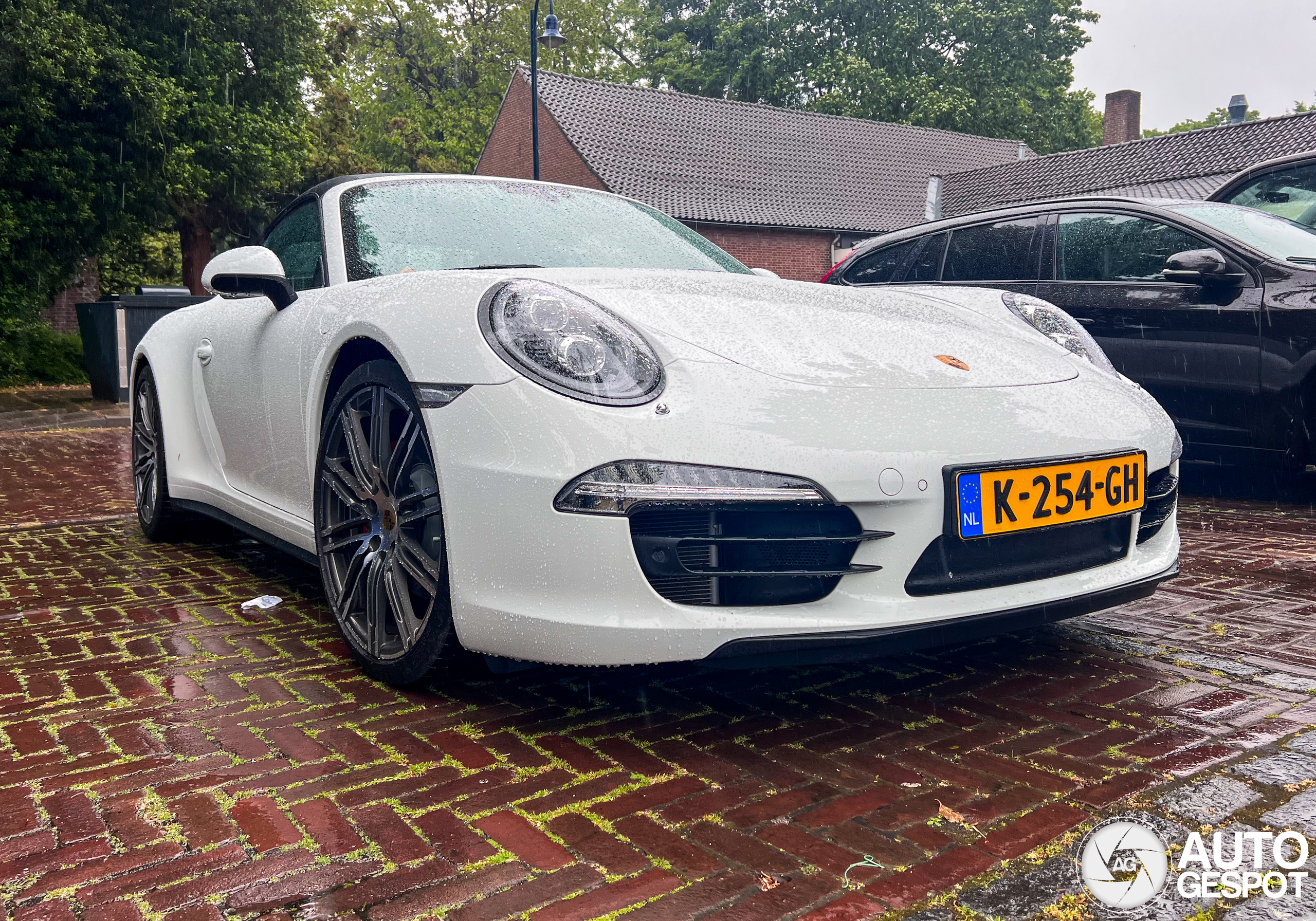 Porsche 991 Carrera 4S Cabriolet MkI - 27 May 2025 - Autogespot
