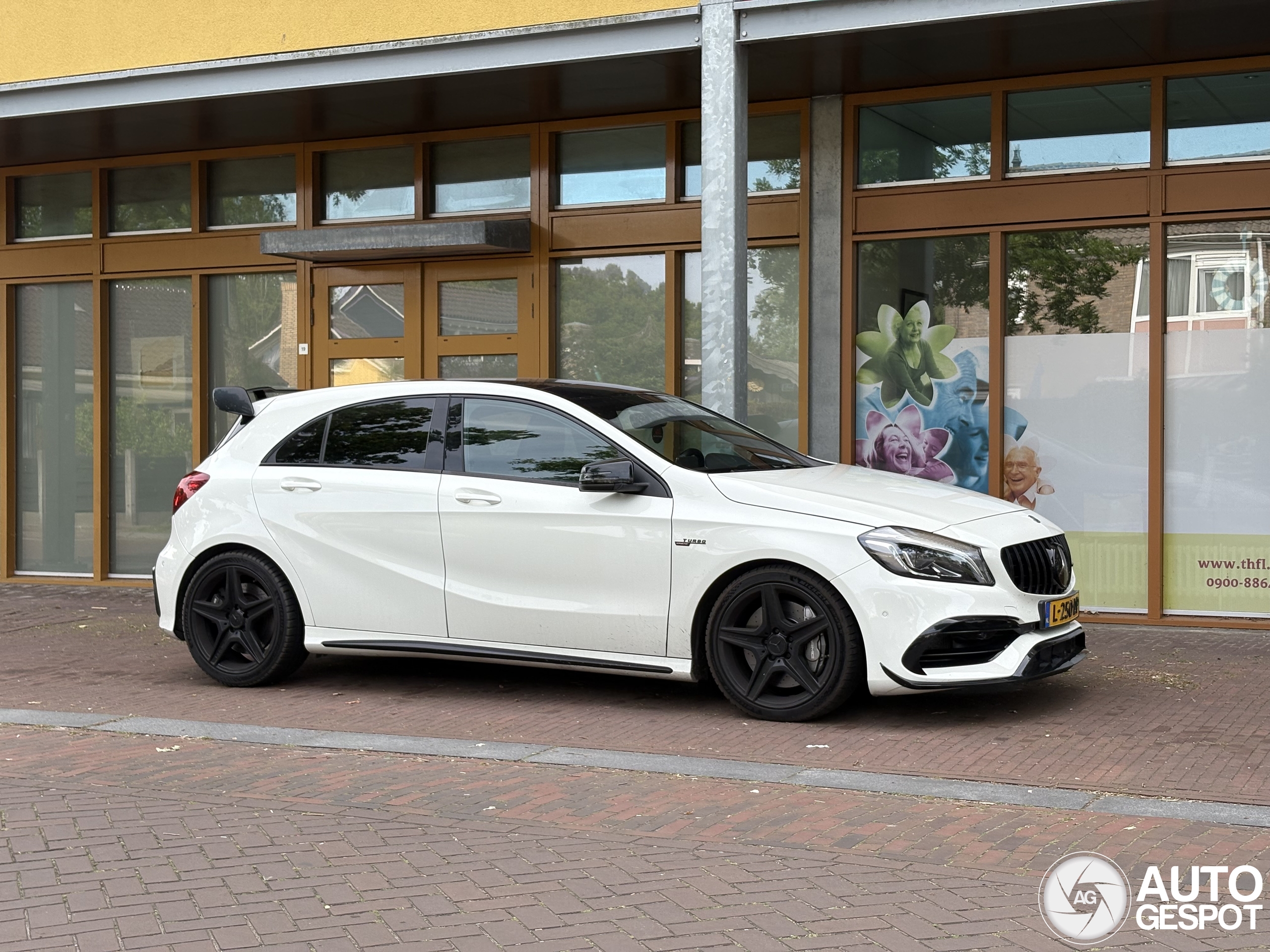 Mercedes-AMG A 45 W176 2015 - 17 June 2025 - Autogespot