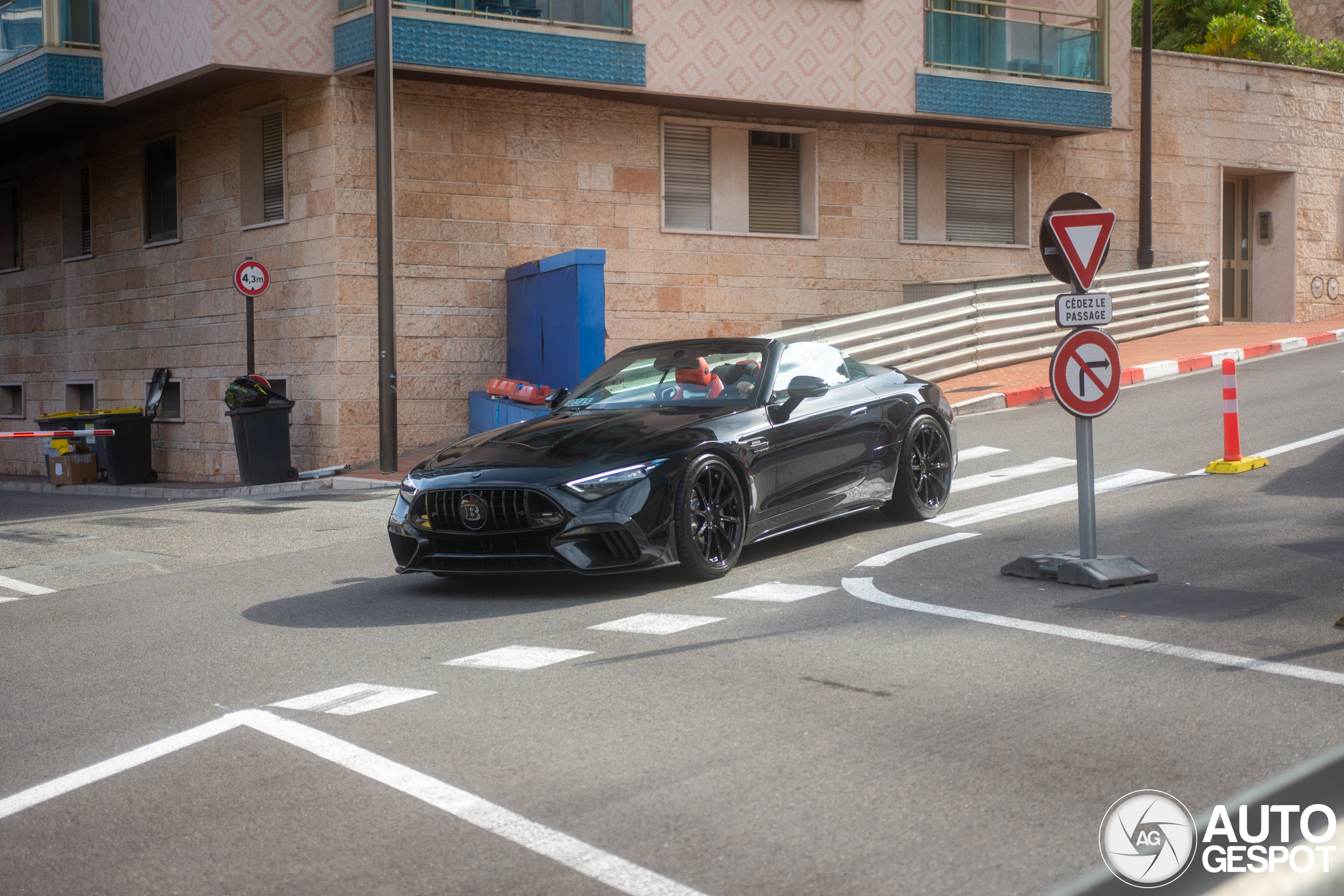 Mercedes-AMG Brabus SL B40-650 R232 - 19 June 2025 - Autogespot