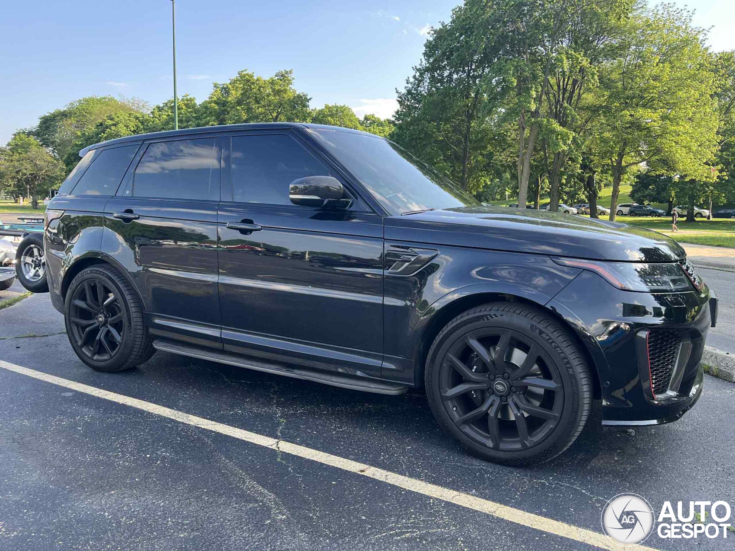 Land Rover Range Rover Sport SVR 2018 Carbon Edition - 20 June 2025 ...