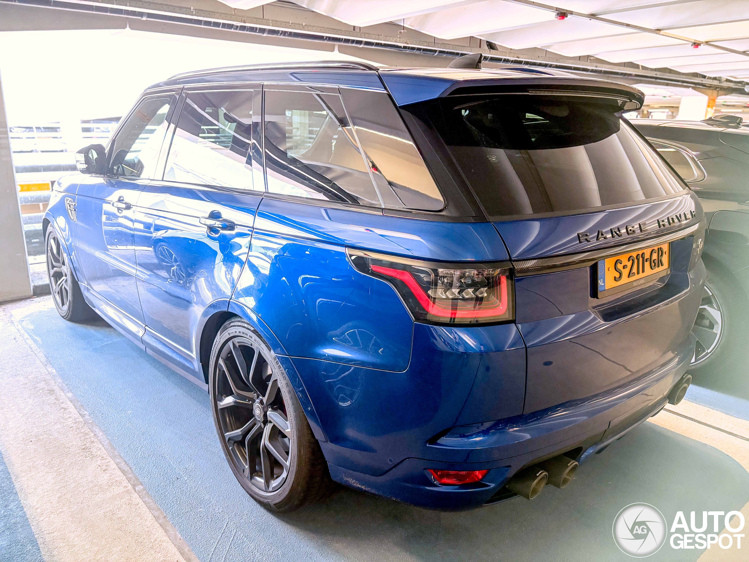 Land Rover Range Rover Sport SVR 2018 Carbon Edition - 24 June 2025 ...