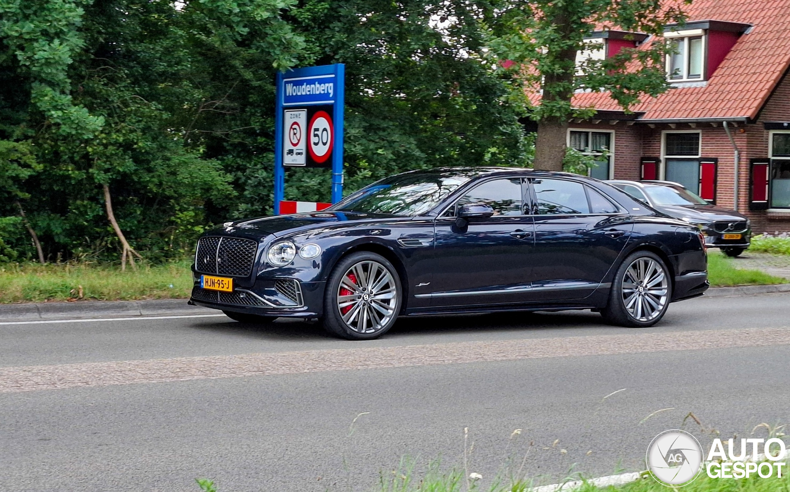 Bentley Flying Spur Speed 2025 First Edition - 22 July 2025 - Autogespot