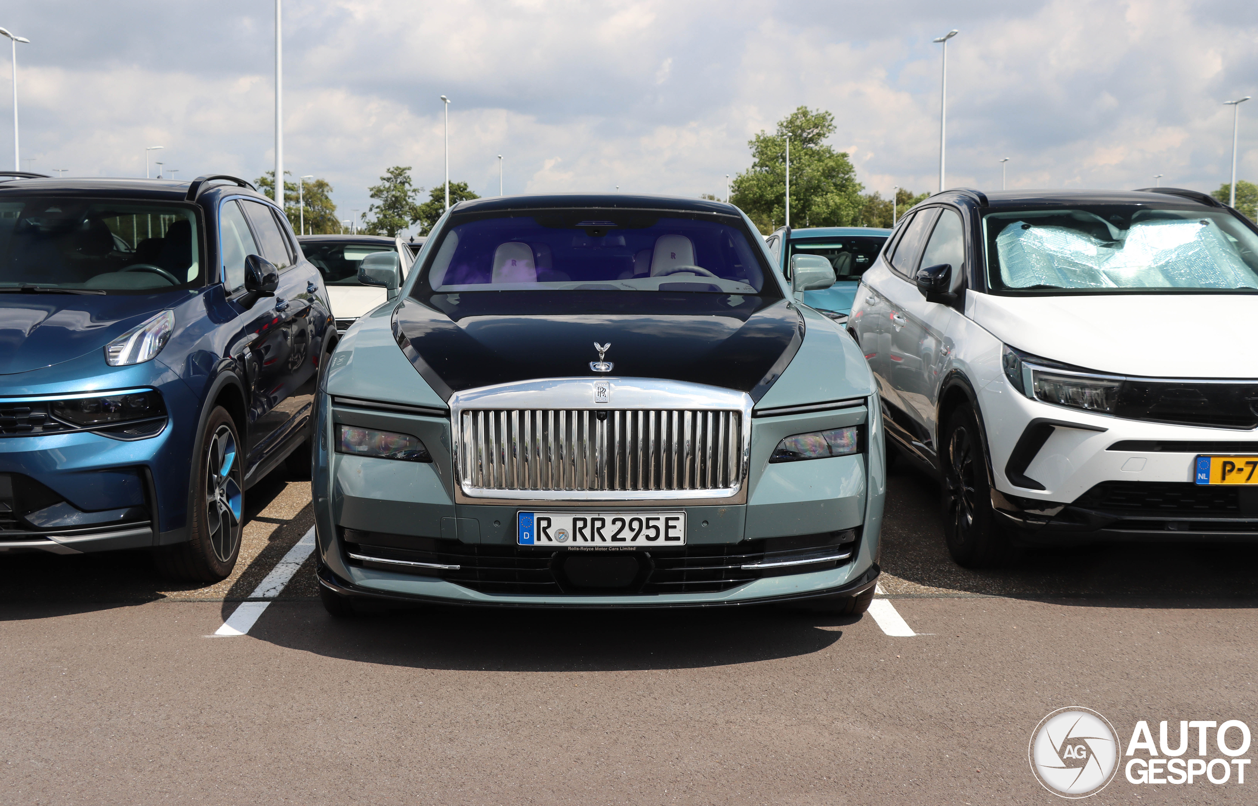 Rolls-Royce Spectre - 22 July 2025 - Autogespot