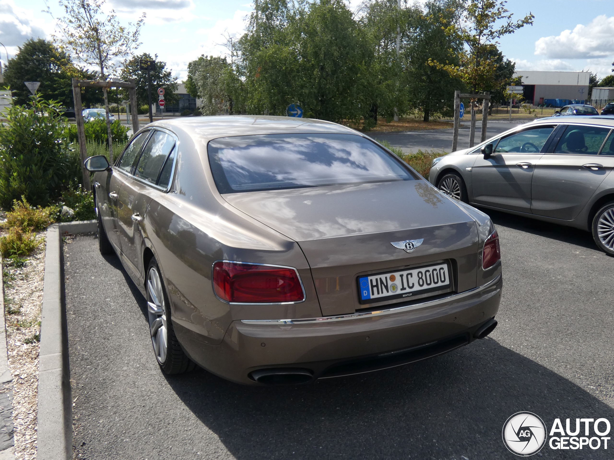 Bentley Flying Spur W12 - 23 July 2025 - Autogespot