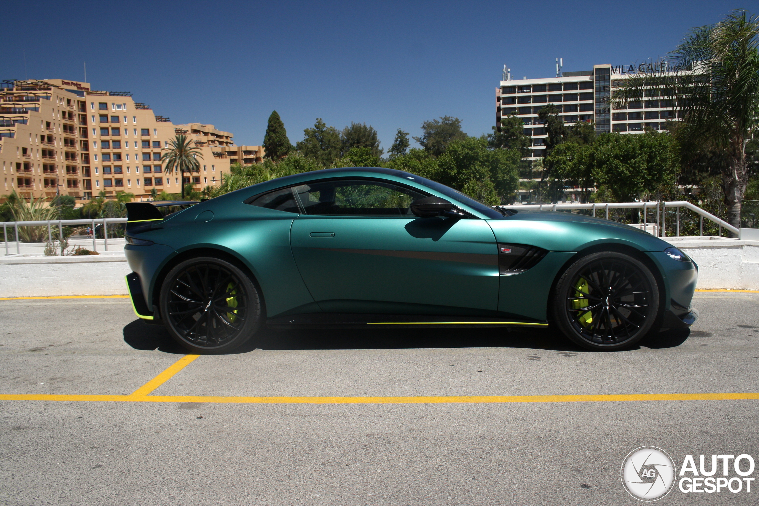 Aston Martin V8 Vantage Formula 1 Edition - 24 July 2025 - Autogespot