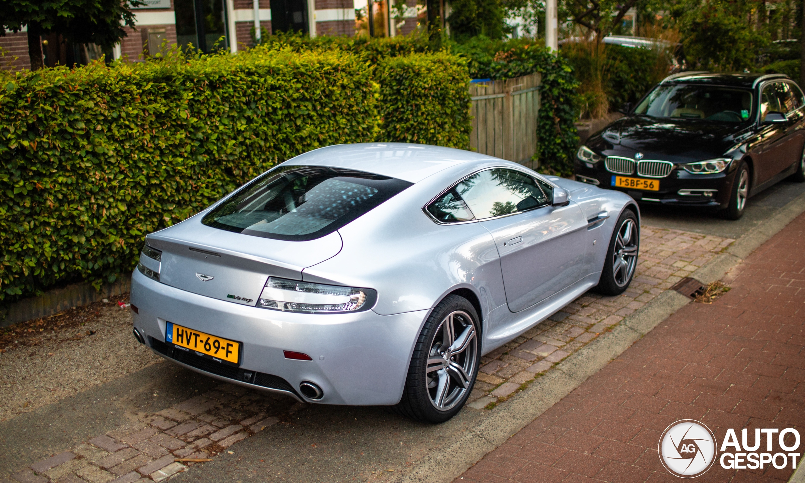 Aston Martin V8 Vantage N400 - 26 July 2025 - Autogespot