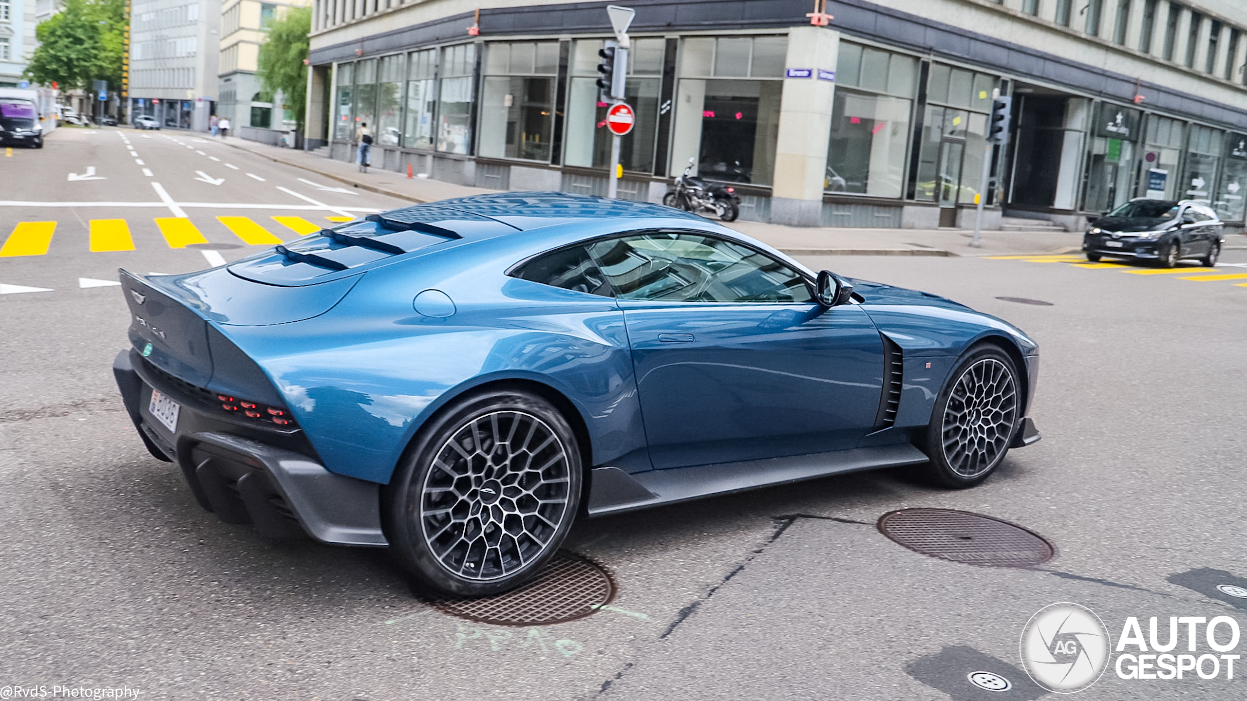 Aston Martin Valour - 29 July 2025 - Autogespot