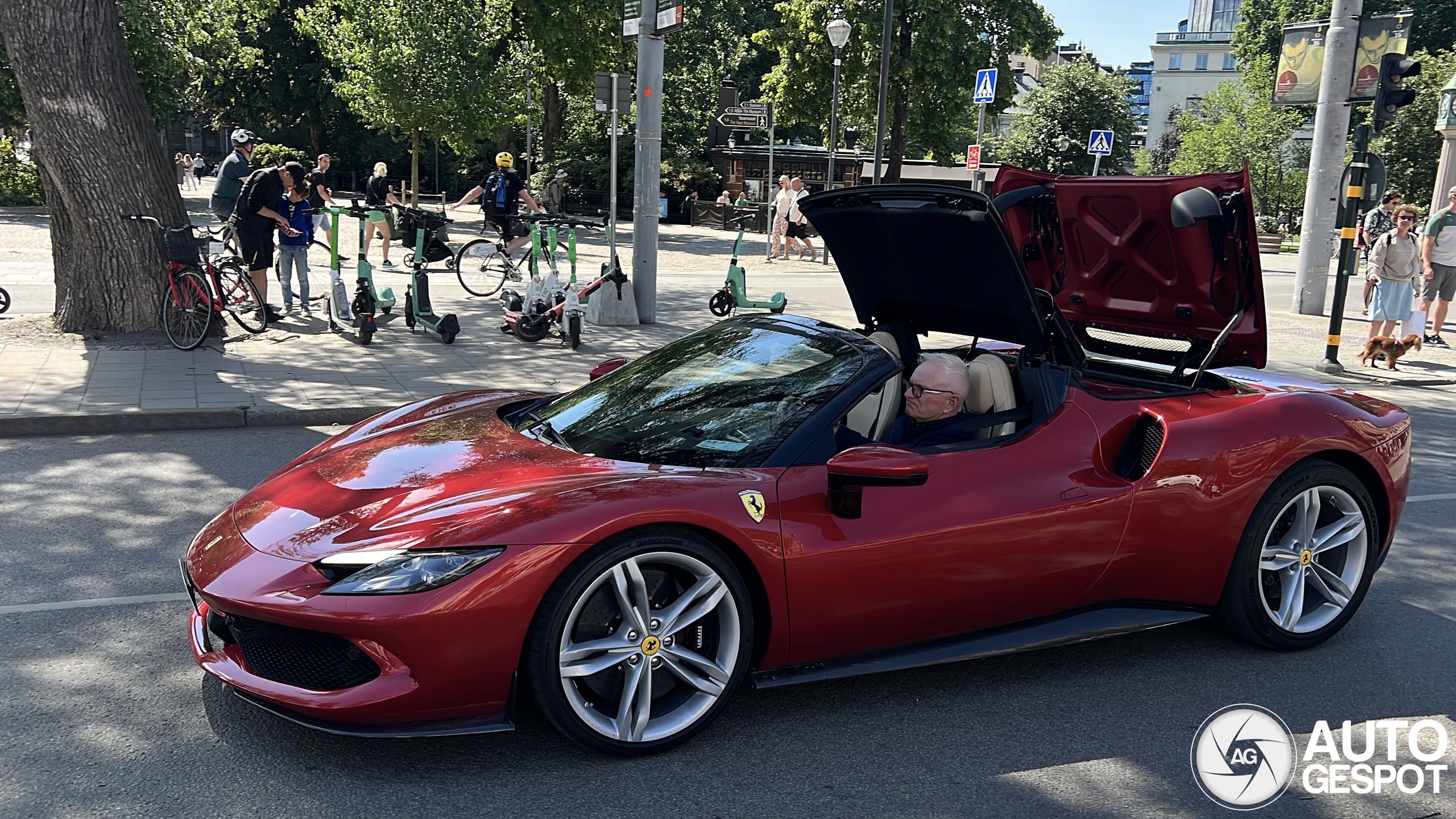 Ferrari 296 GTS - 29 July 2025 - Autogespot