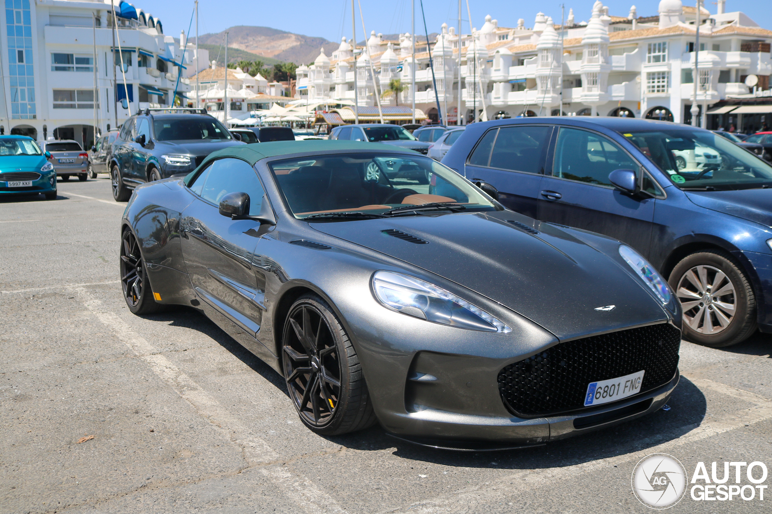Aston Martin 78 XX Venuum Black - 30 July 2025 - Autogespot