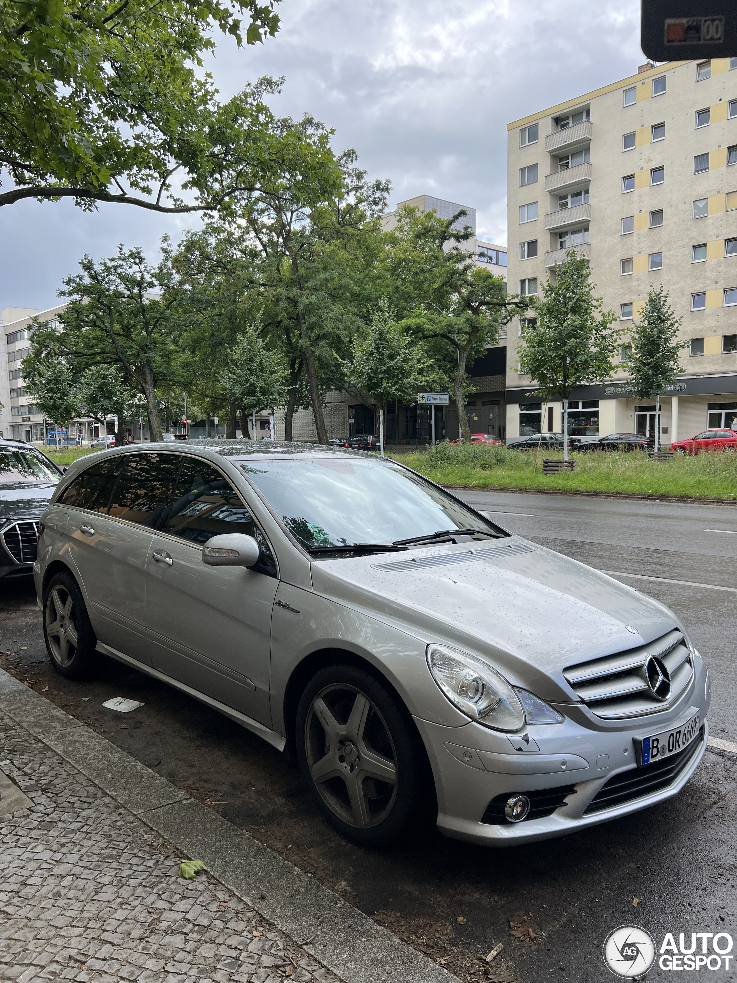 Mercedes-Benz R 63 AMG - 03 August 2025 - Autogespot