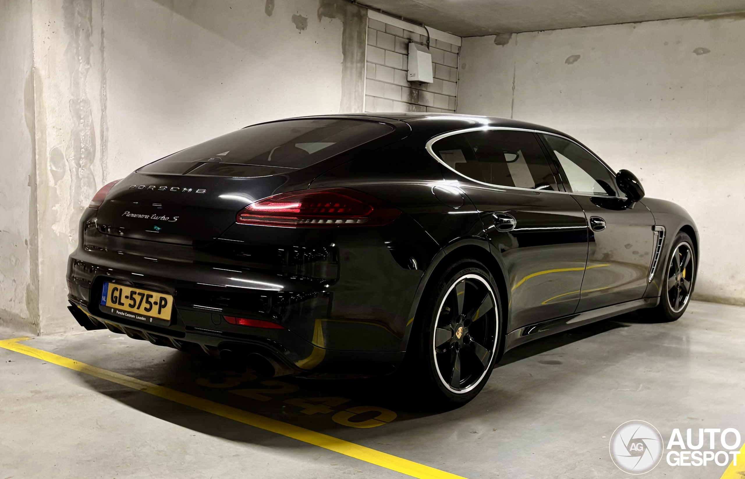Porsche 970 Panamera Turbo S Exclusive Series MkII - 03 August 2025 - Autogespot