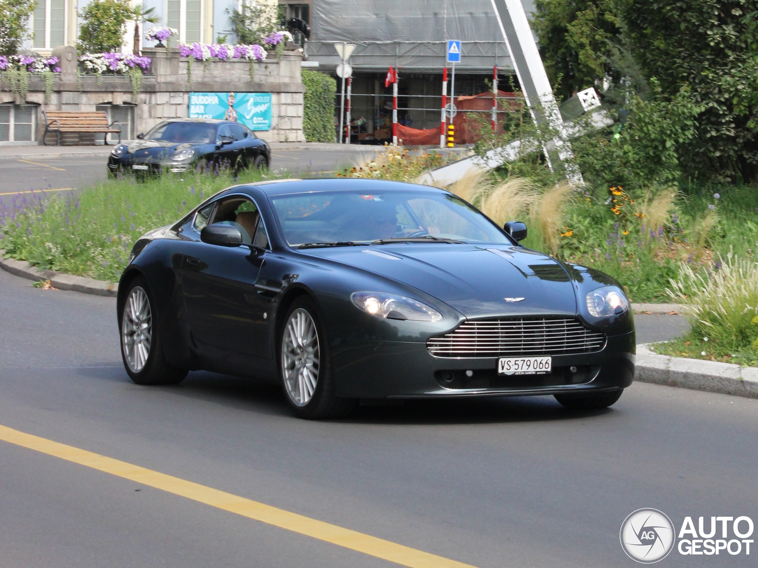 Aston Martin V8 Vantage - 10 August 2025 - Autogespot