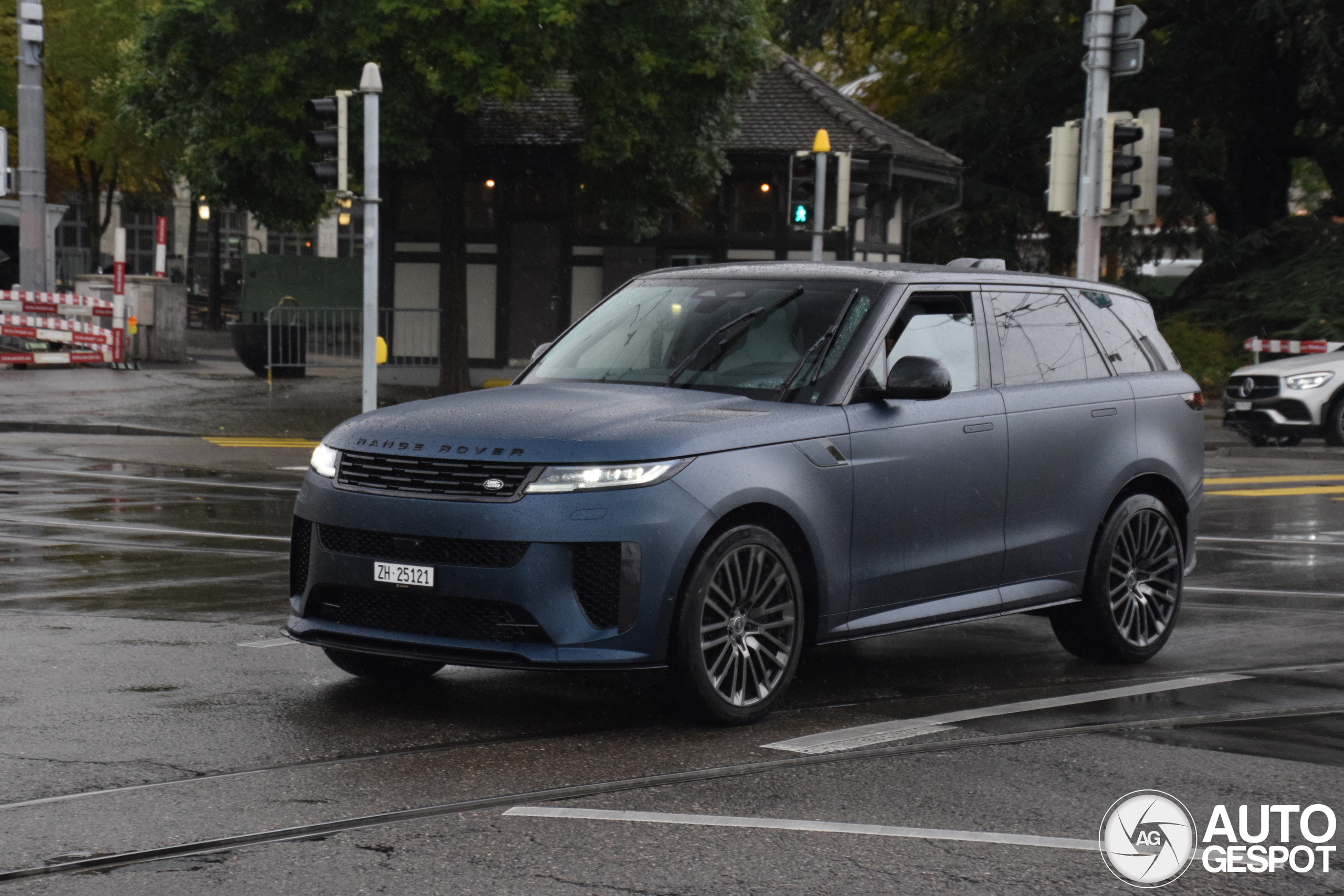 Range Rover Sport SV 2025 Edition Two - 21 August 2025 - Autogespot