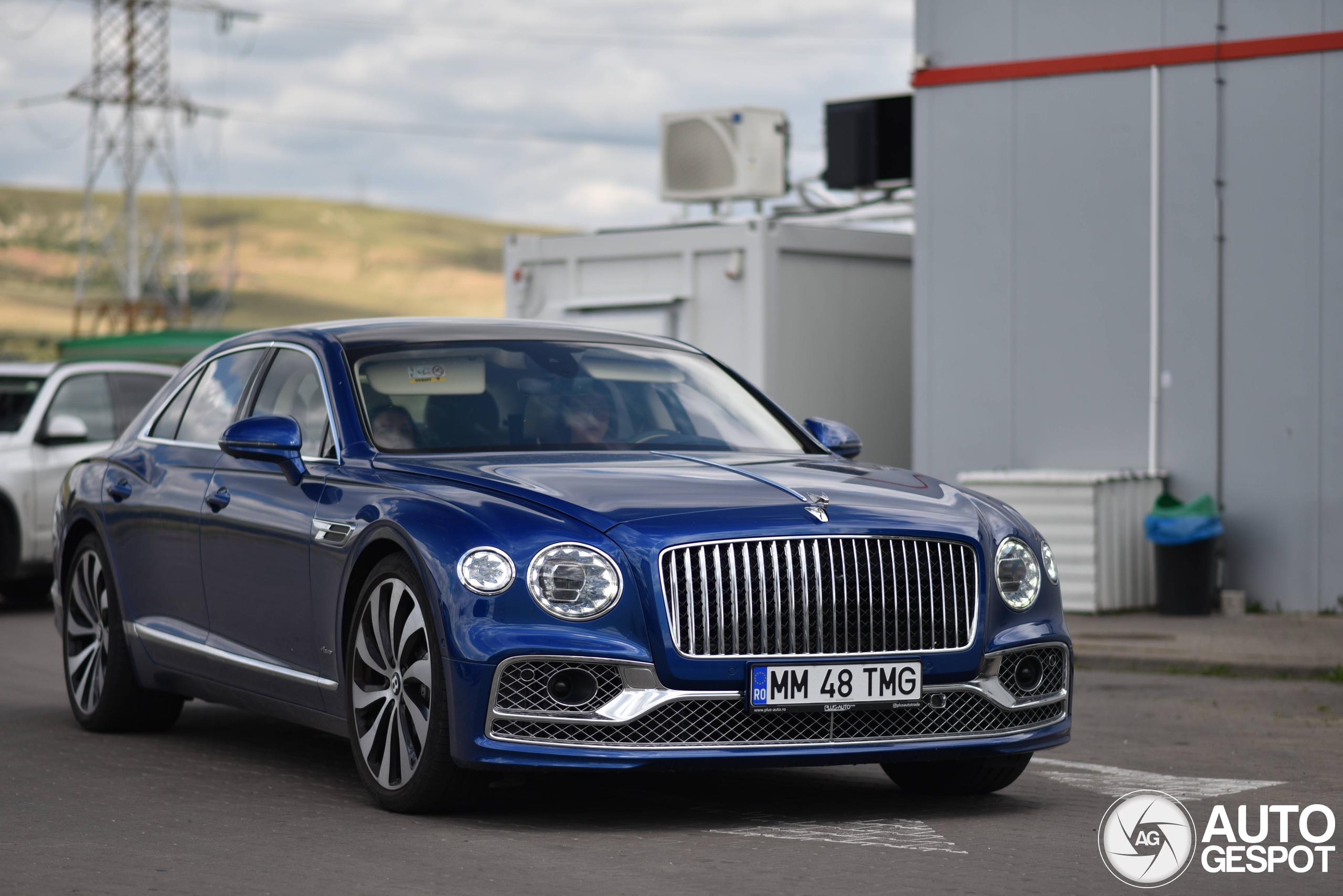 Bentley Flying Spur V8 Azure - 28 August 2025 - Autogespot