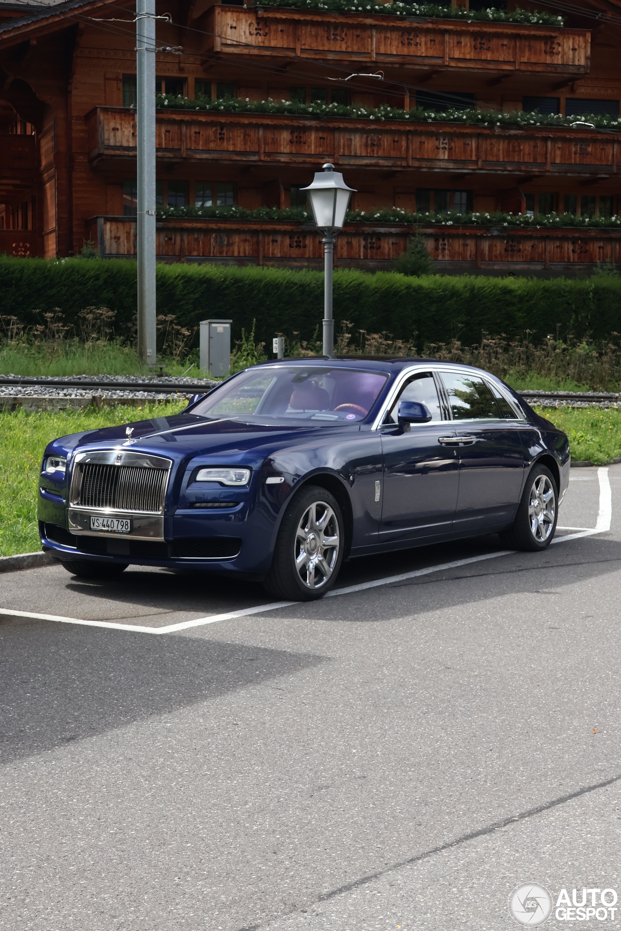 Rolls-Royce Ghost EWB Series II - 30 August 2025 - Autogespot