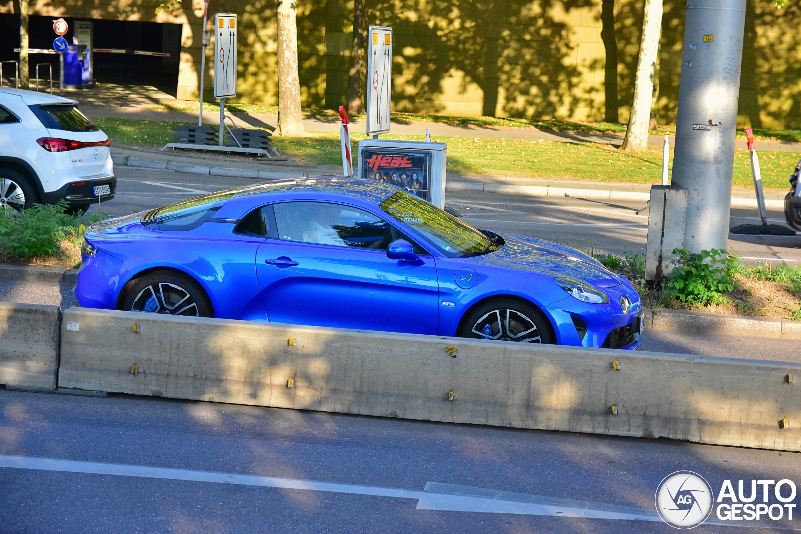 Alpine A110 Pure - 01 September 2025 - Autogespot