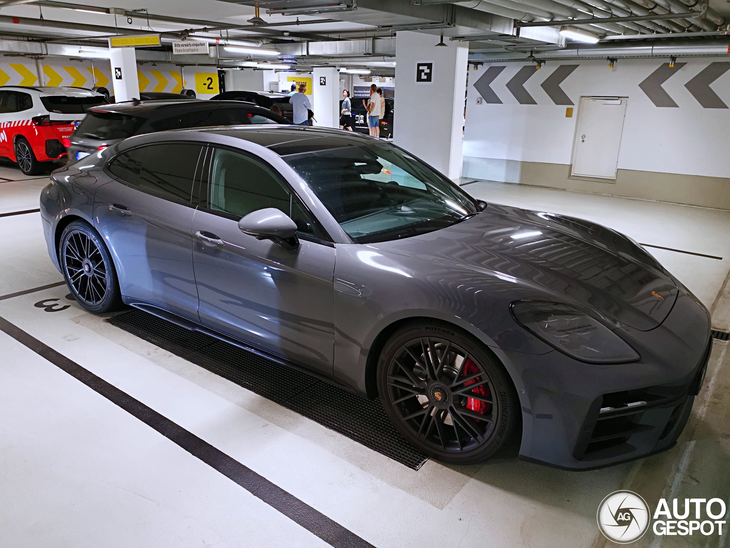 Porsche 972 Panamera GTS MkI - 01 September 2025 - Autogespot
