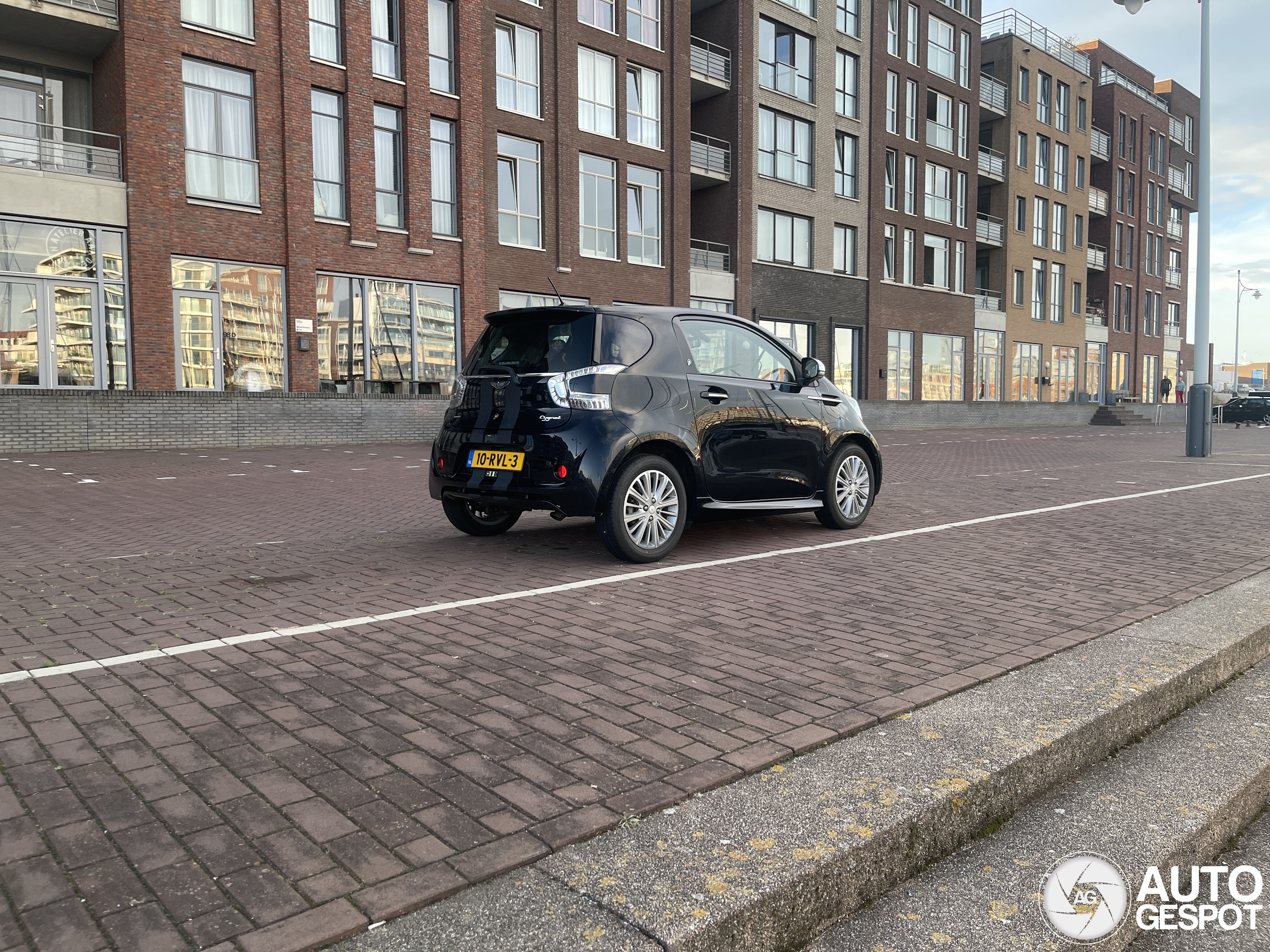 Aston Martin Cygnet Launch Edition Black - 03 September 2025 - Autogespot
