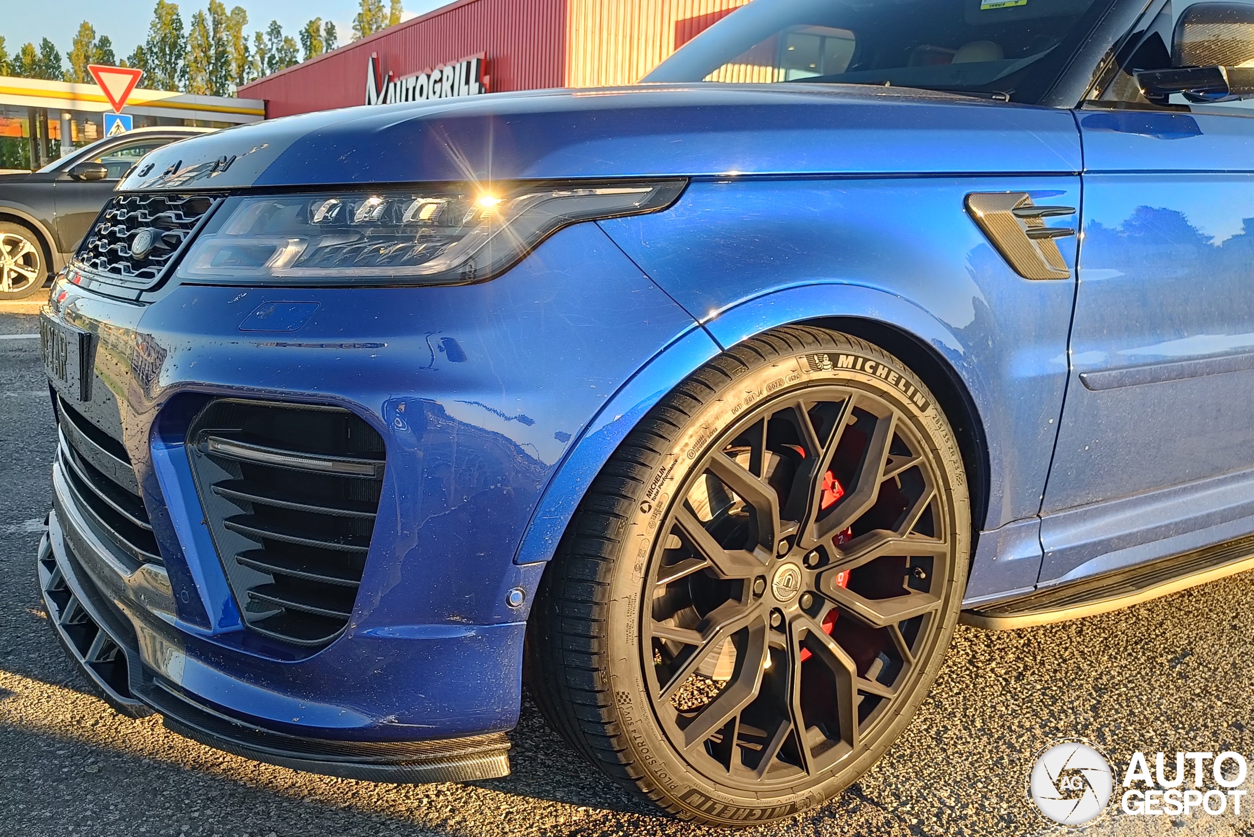 Land Rover Urban Range Rover Sport SVR 2018 Carbon Edition - 04 ...