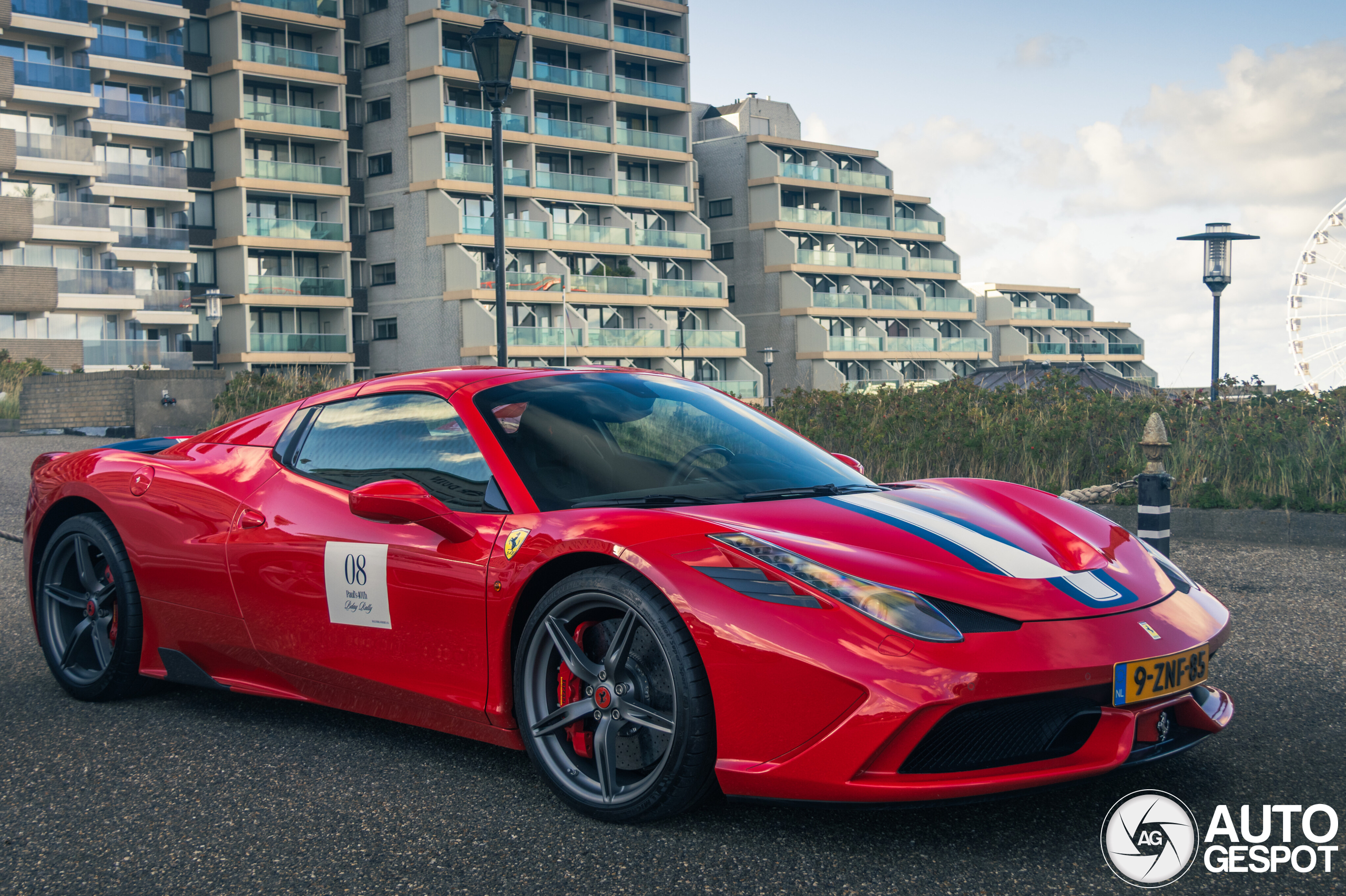 Stilvolle Ferrari 458 Speciale Fotos