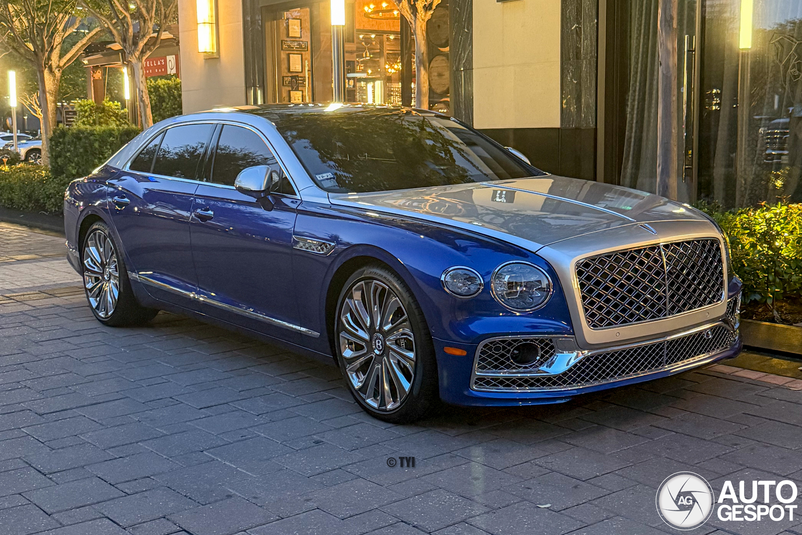 Bentley Flying Spur V8 2022 Mulliner - 07 September 2025 - Autogespot