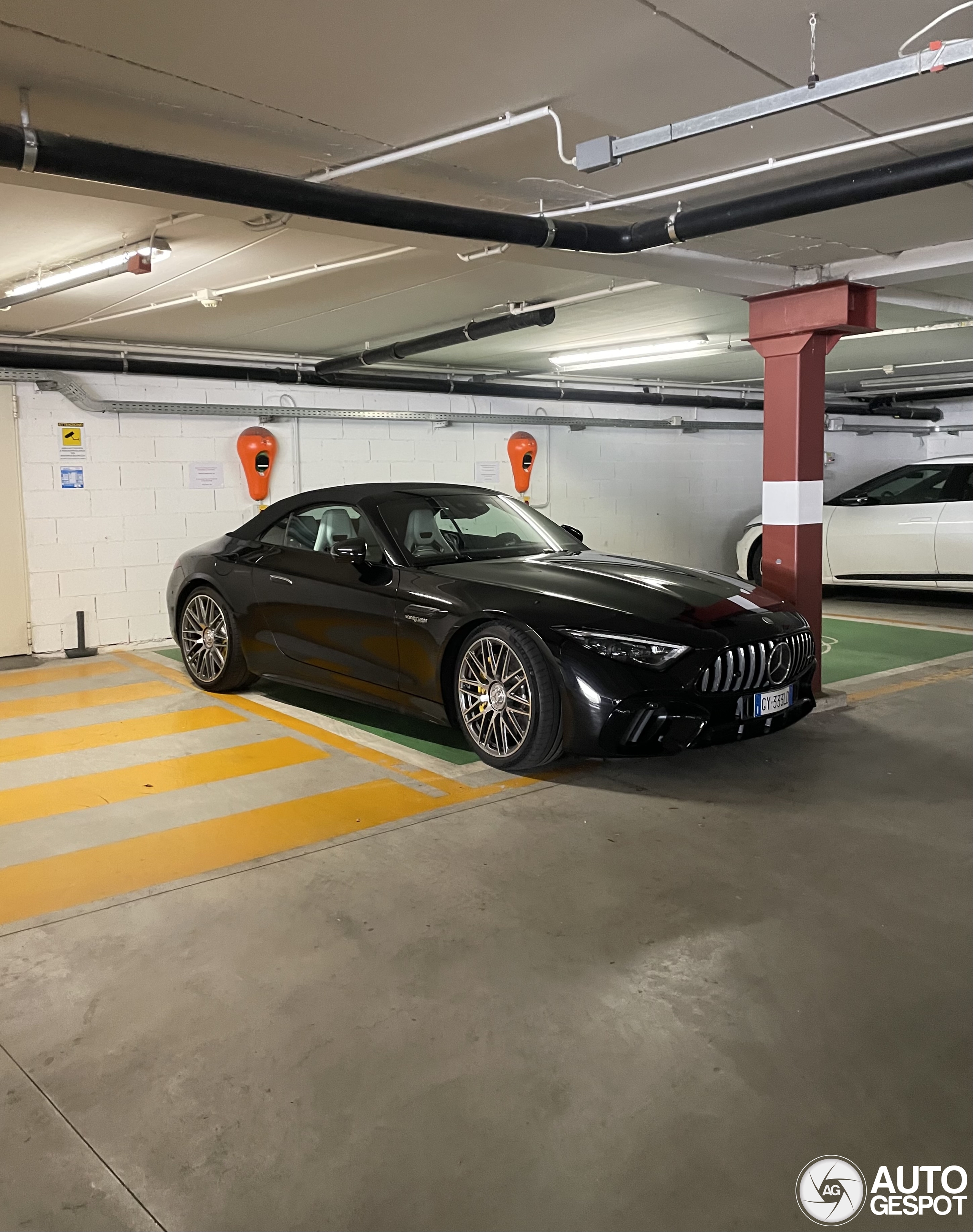 Mercedes-AMG SL 63 R232 - 08 September 2025 - Autogespot