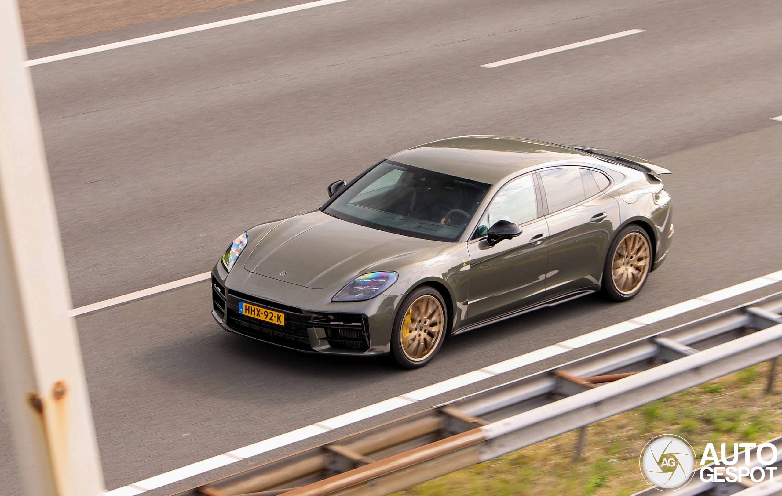 Porsche 972 Panamera Turbo S E-Hybrid - 08 September 2025 - Autogespot