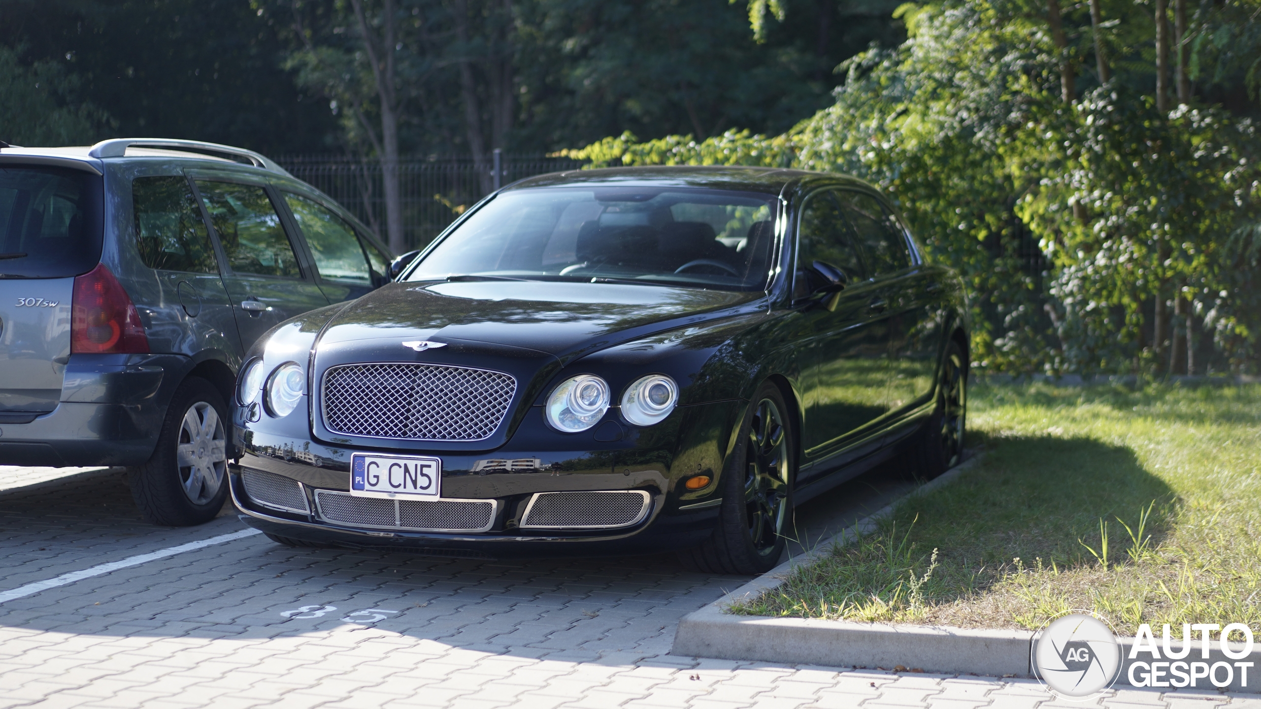 Bentley Continental Flying Spur - 09 September 2025 - Autogespot