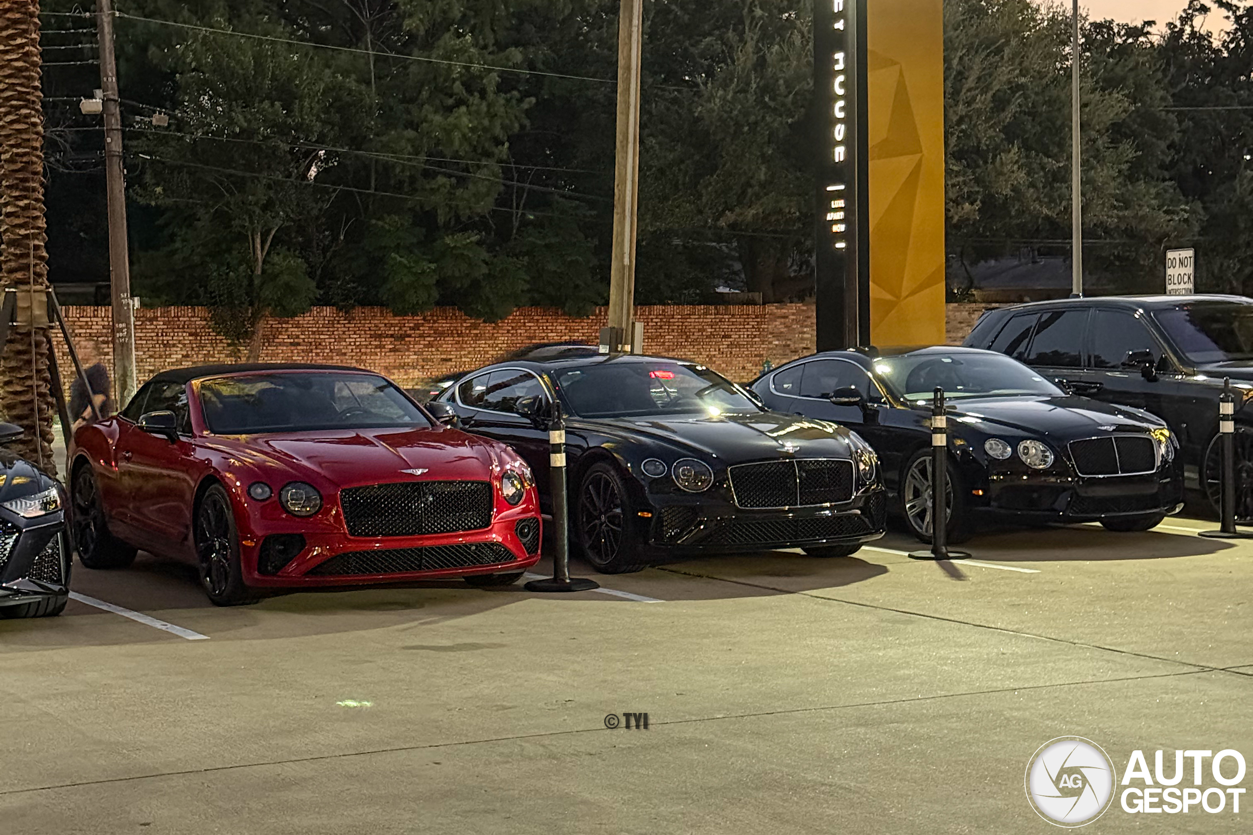 Bentley Continental GT V8 - 11 September 2025 - Autogespot