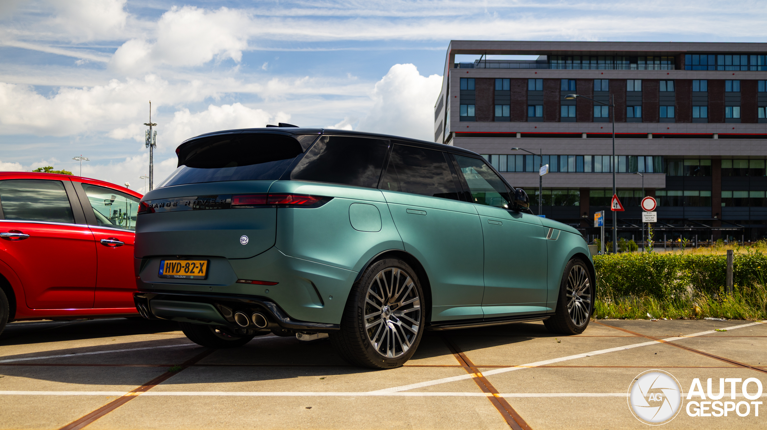 Range Rover Sport SV 2025 Celestial Collection - 12 September 2025 ...