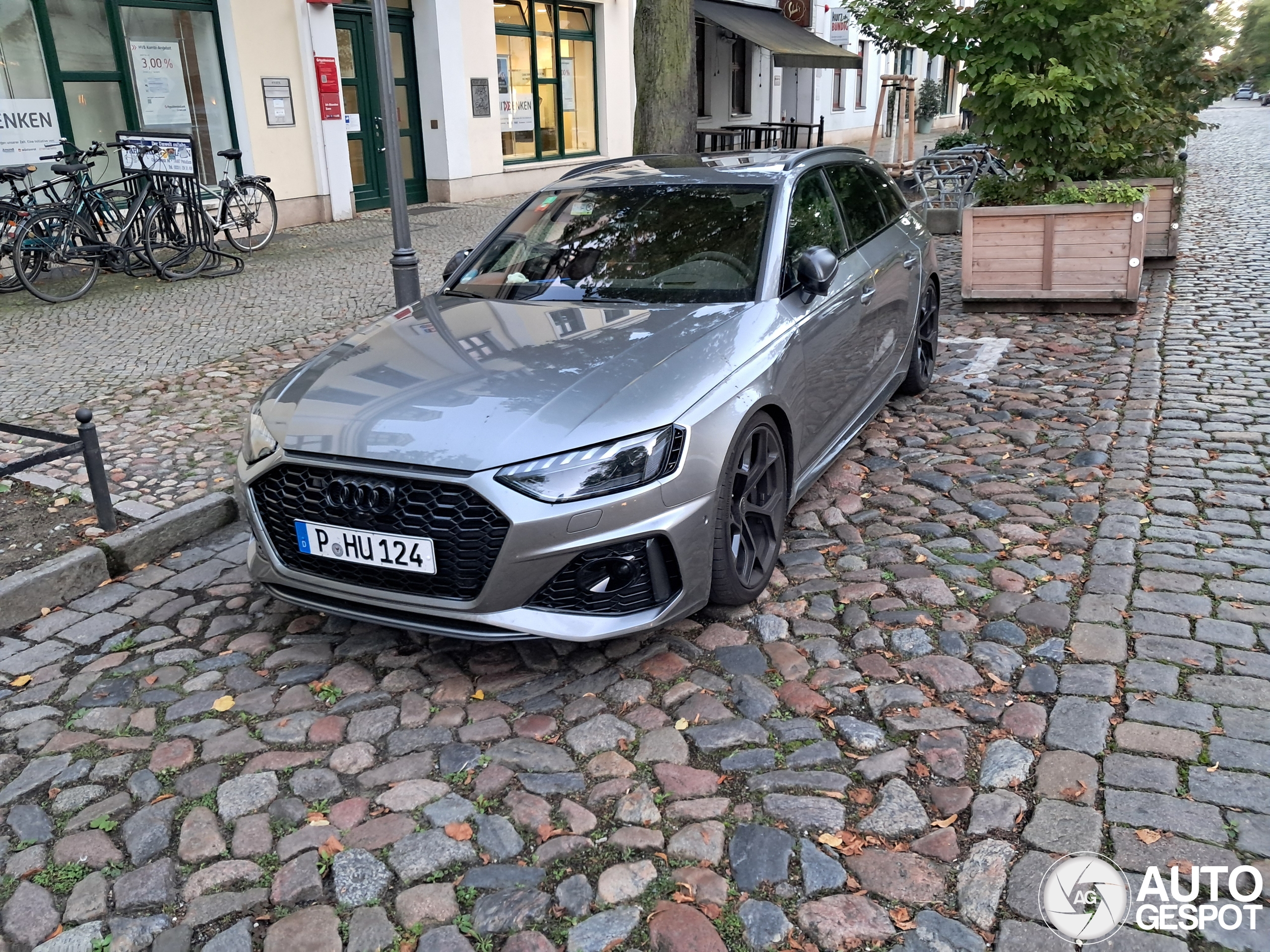 Audi RS4 Avant B9 2020 - 15 September 2025 - Autogespot