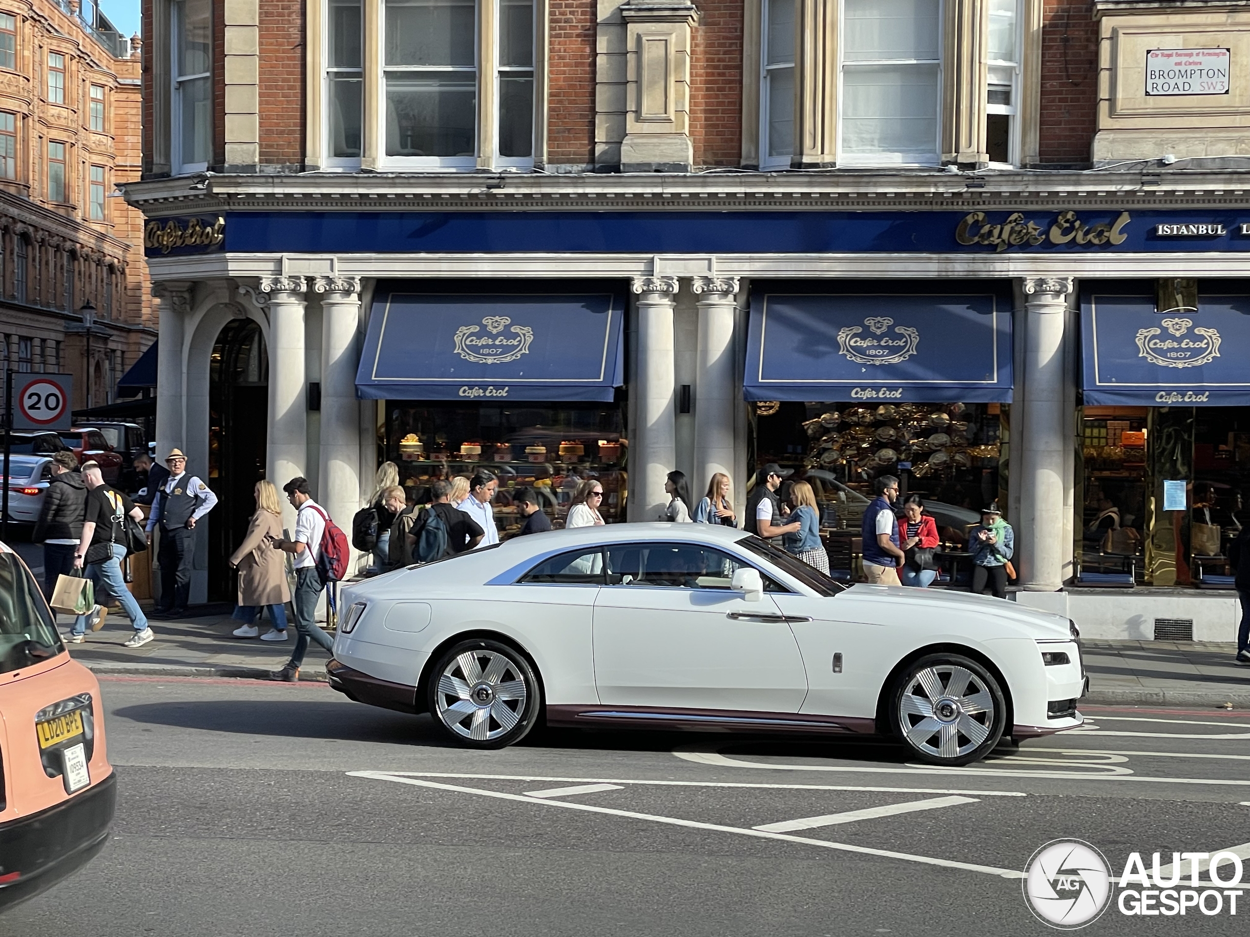 Rolls-Royce Spectre - 15 September 2025 - Autogespot