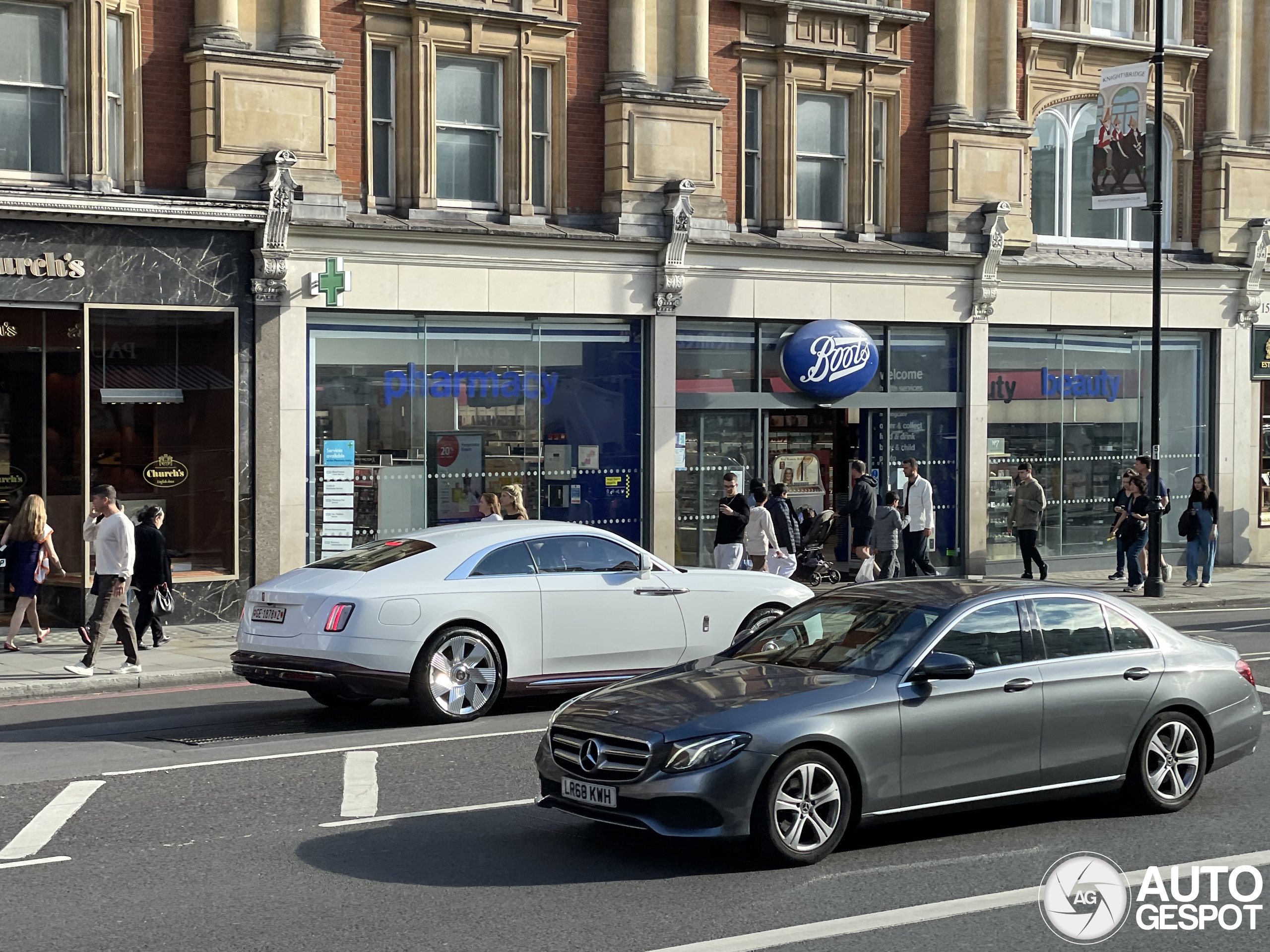 Rolls-Royce Spectre - 15 September 2025 - Autogespot