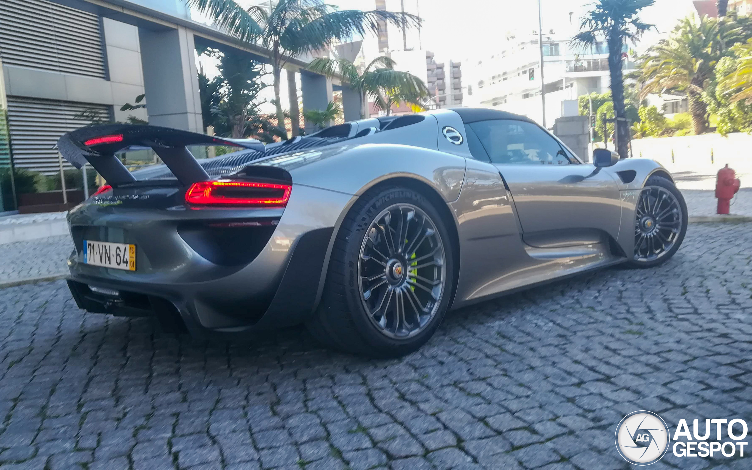 Porsche 918 Spyder Weissach Package - 18 September 2025 - Autogespot