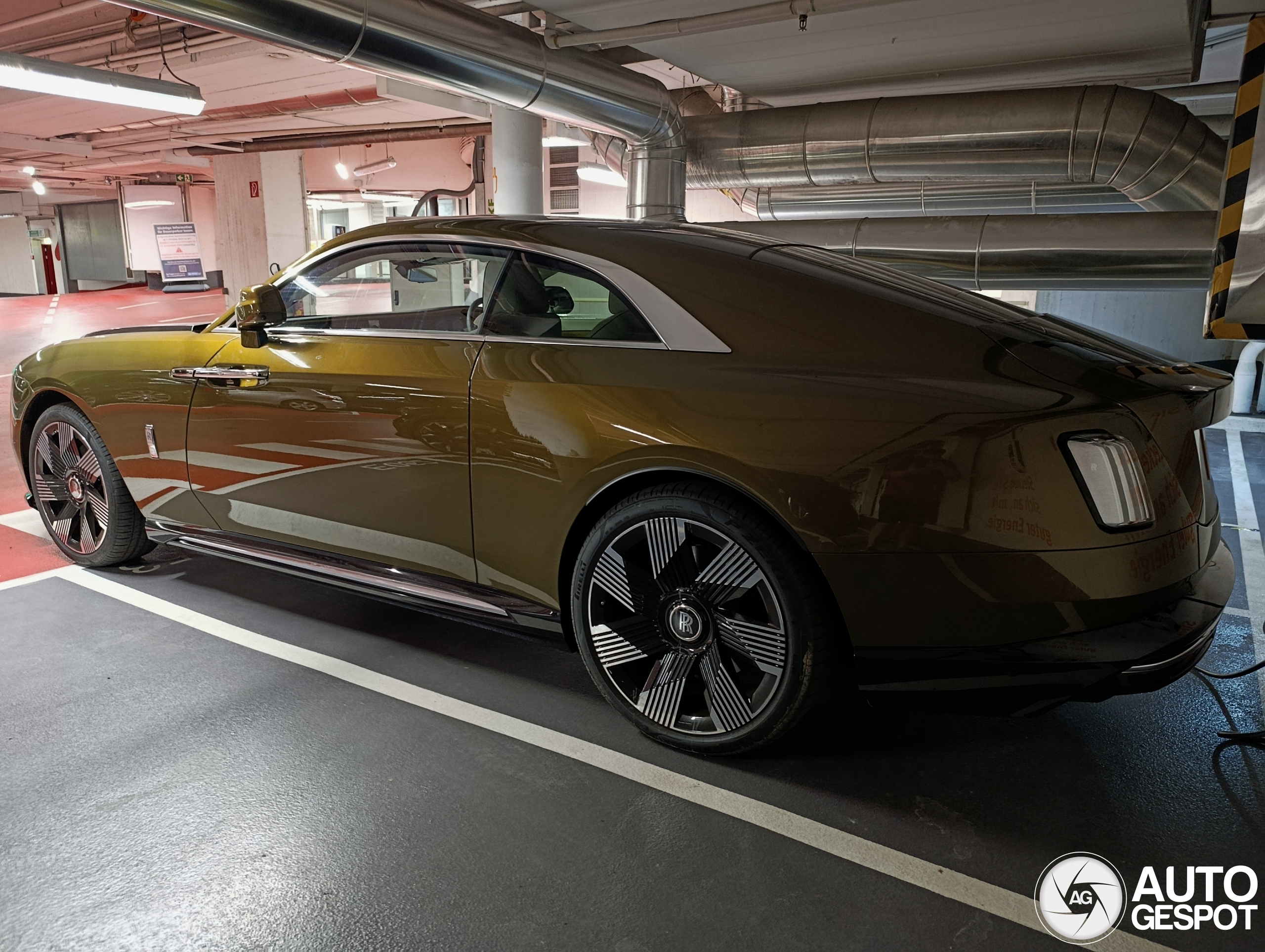 Rolls-Royce Spectre - 18 September 2025 - Autogespot