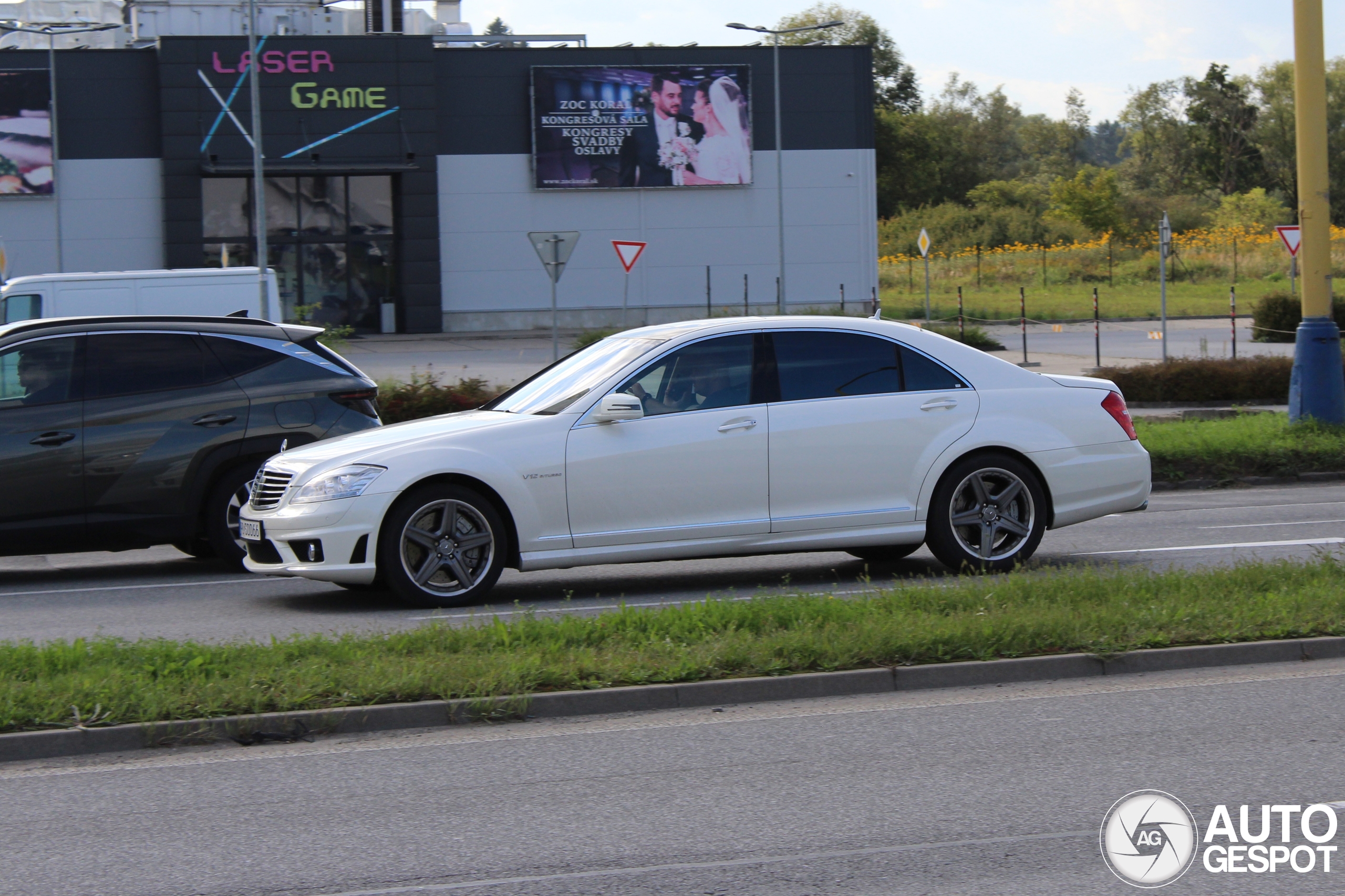 Mercedes-Benz S 65 AMG V221 - 19 September 2025 - Autogespot