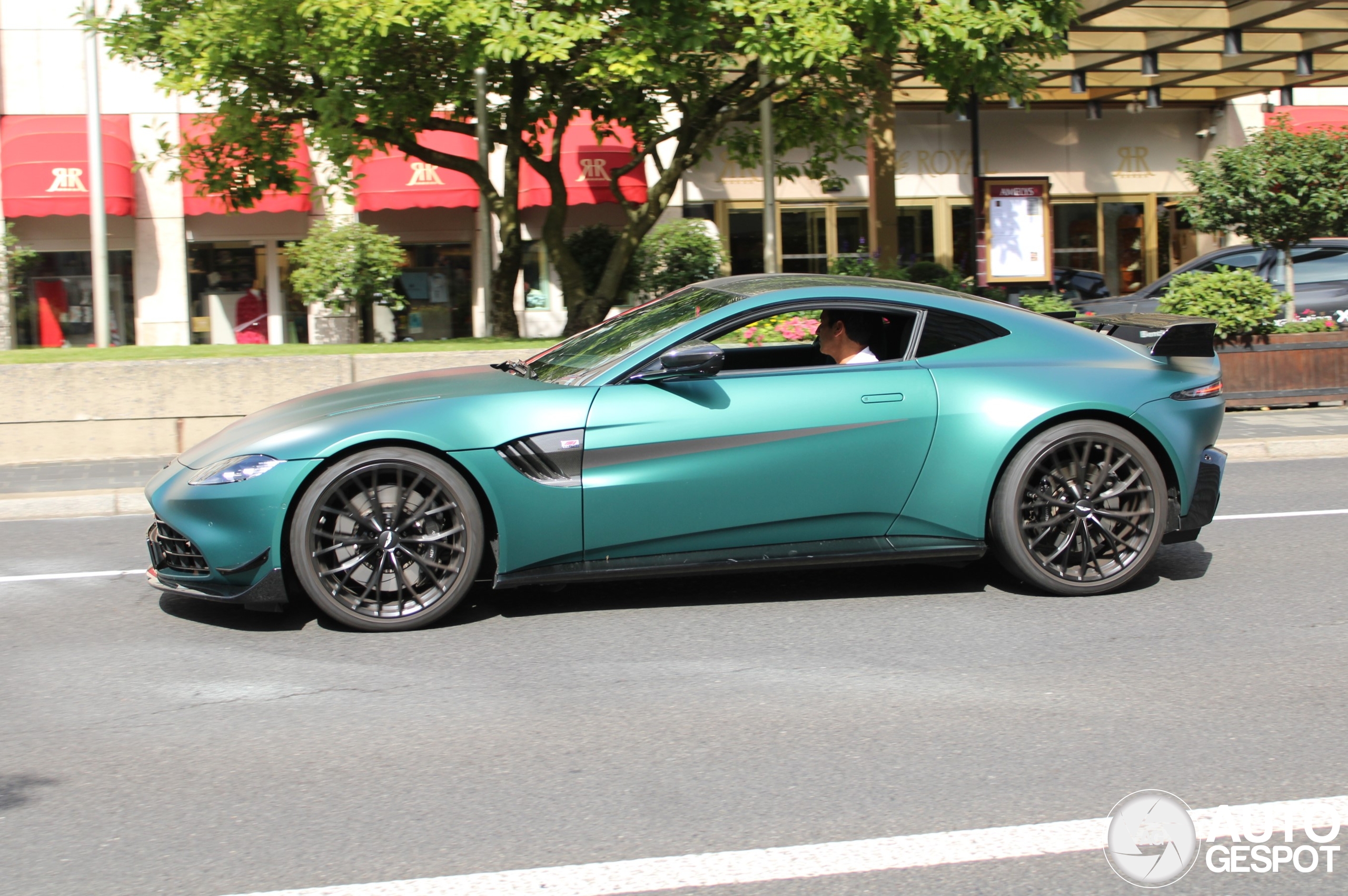 Aston Martin V8 Vantage Formula 1 Edition - 21 September 2025 - Autogespot