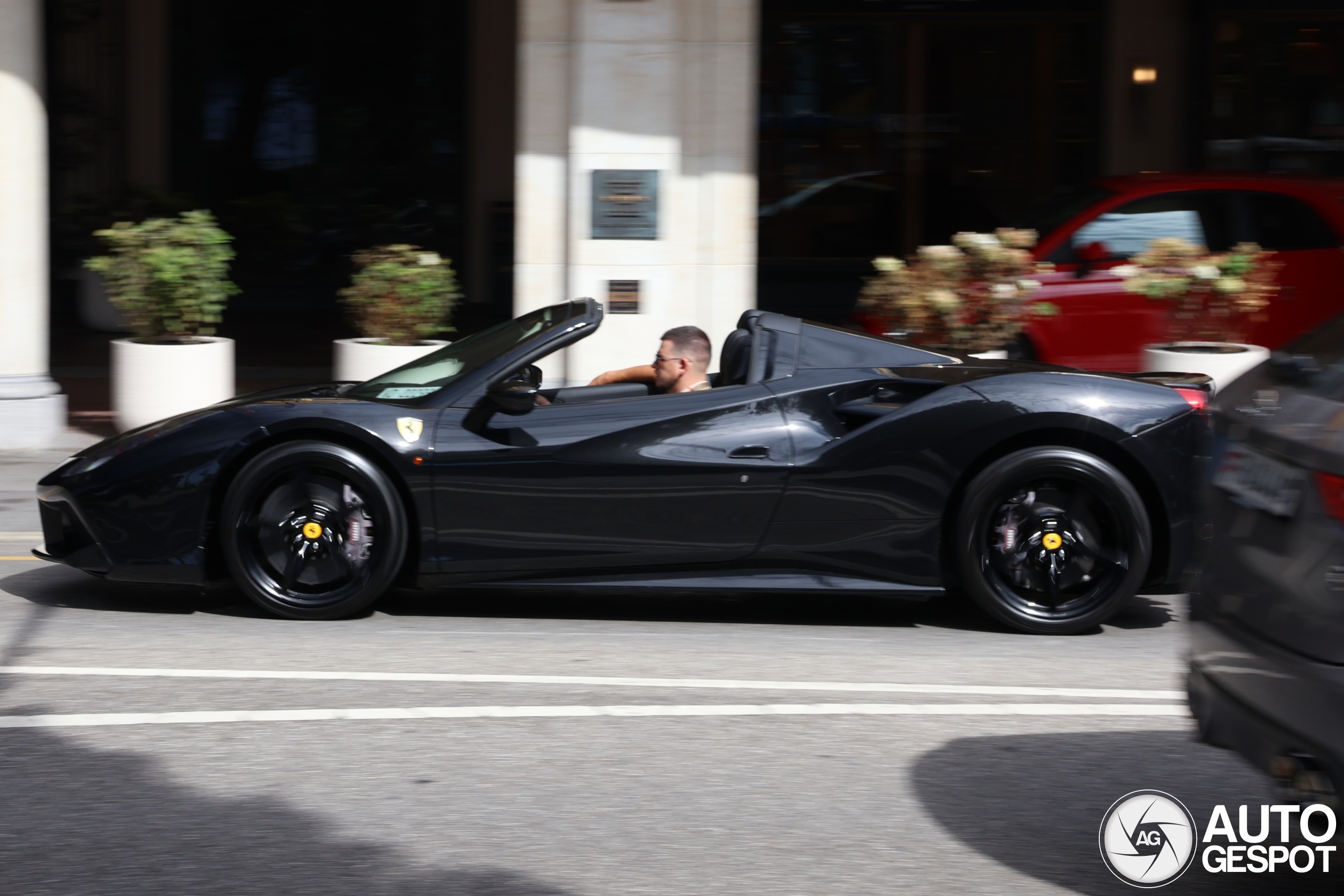 Ferrari 488 Spider - 21 September 2025 - Autogespot