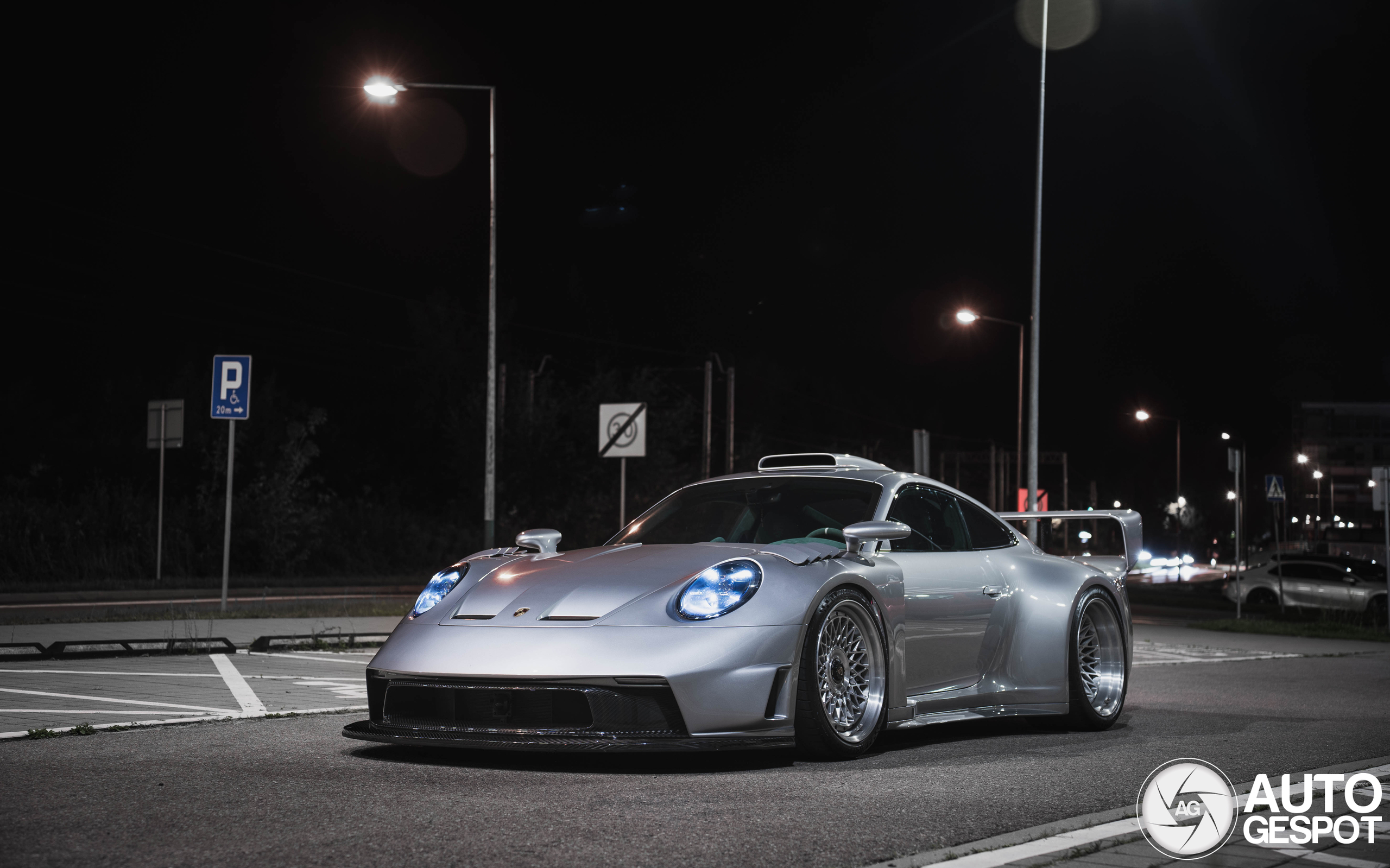 Porsche 992 Carrera S MkI Carbonerre Project GT1 Manta - 24 September ...