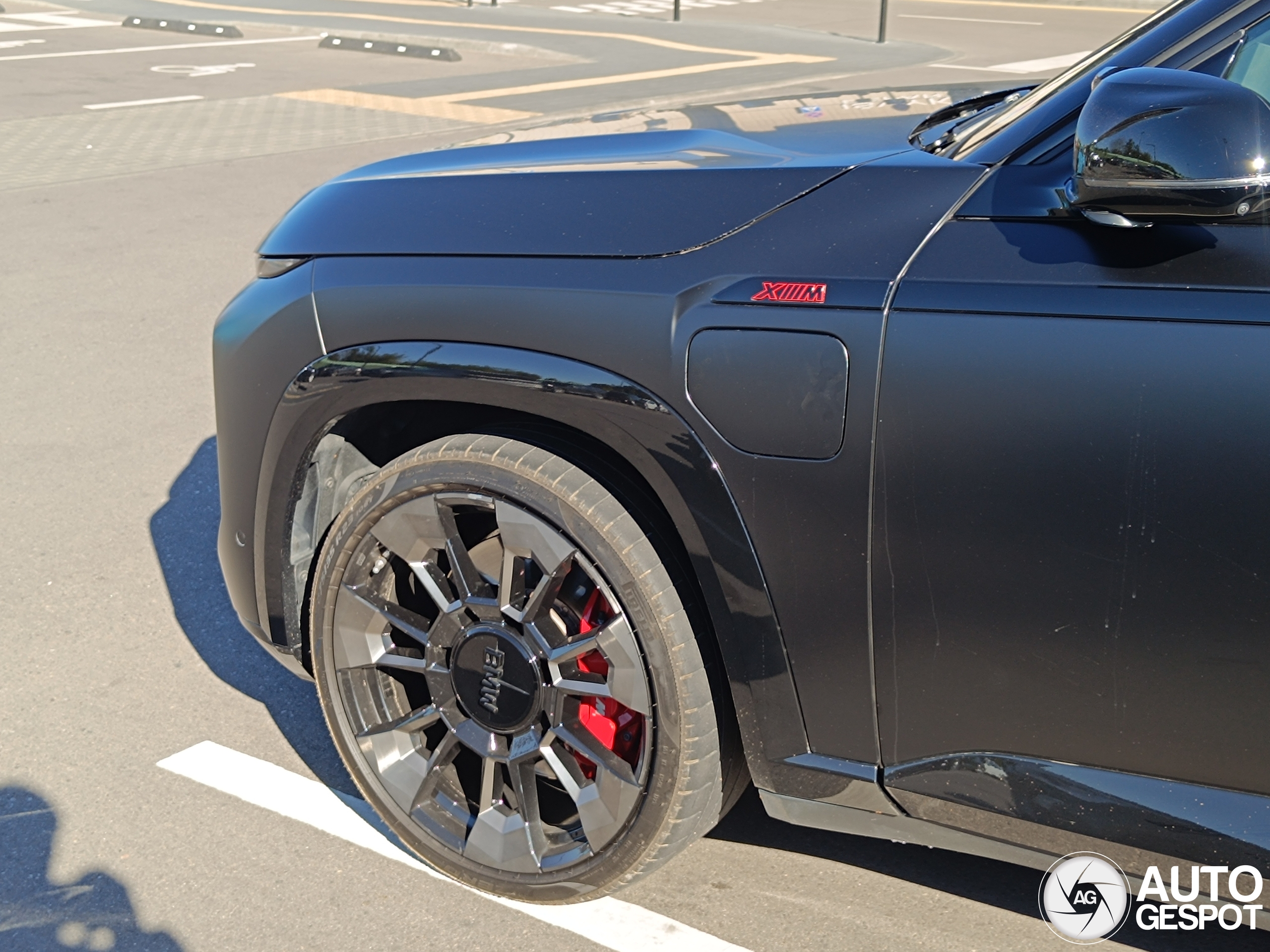 BMW XM G09 Label Red - 26 September 2025 - Autogespot