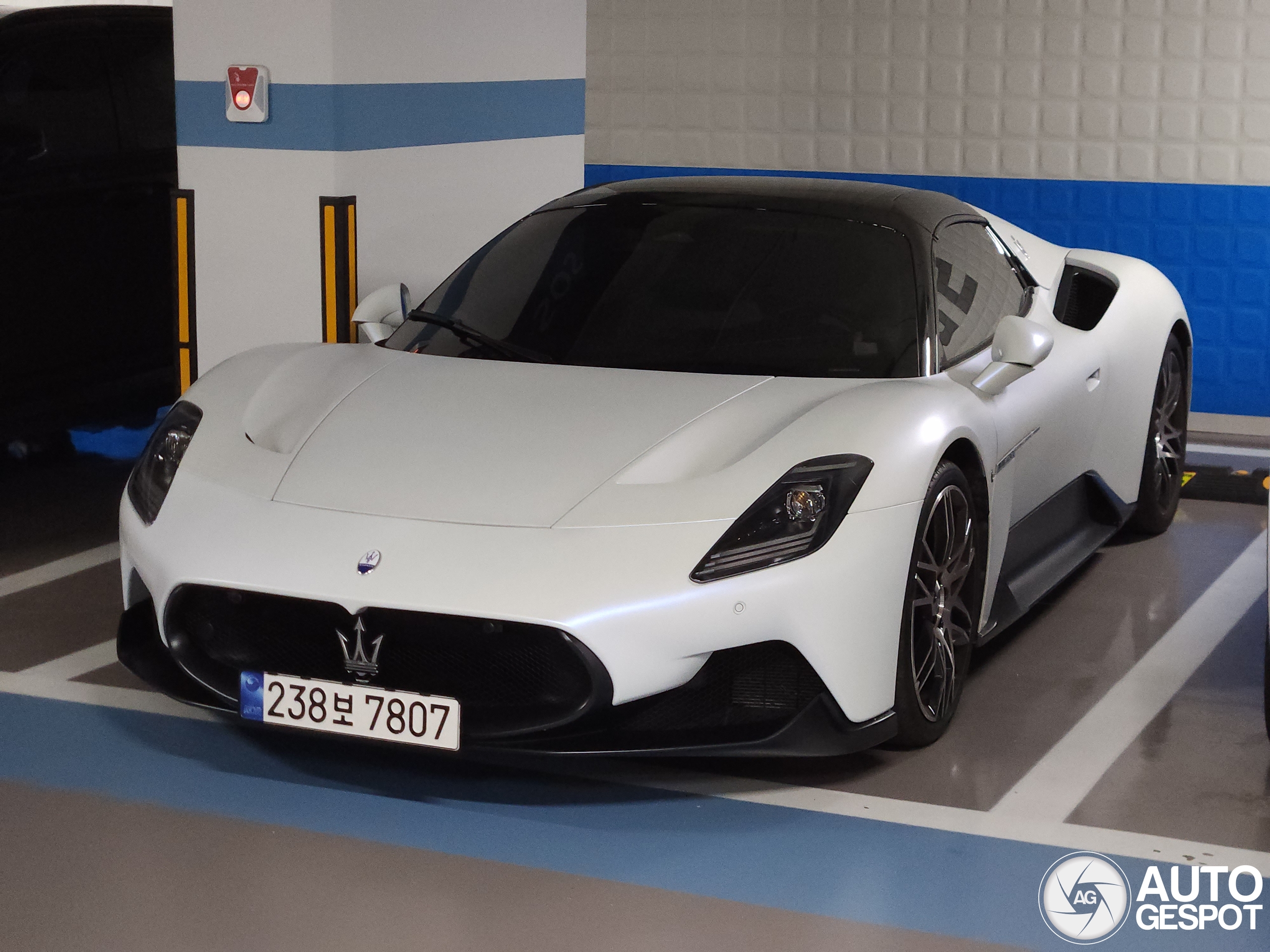 Maserati MC20 Cielo - 26 September 2025 - Autogespot