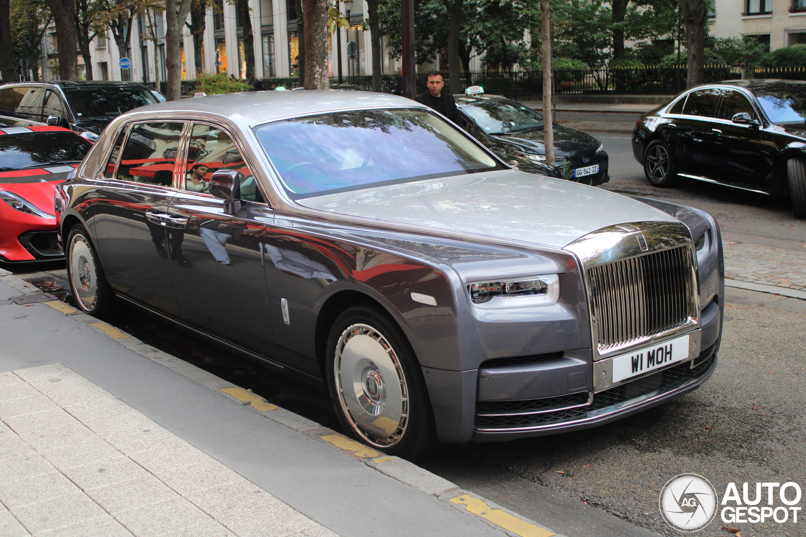 Rolls-Royce Phantom VIII EWB - 26 September 2025 - Autogespot