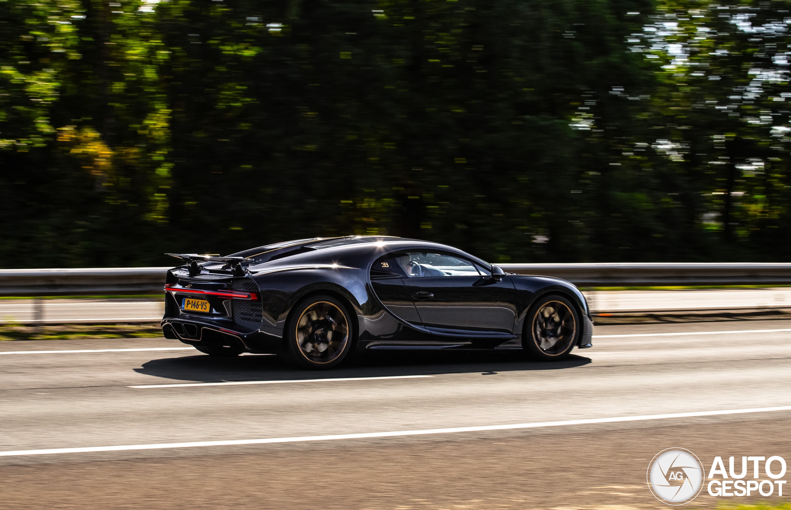 Bugatti Chiron L'Ébé - 27 September 2025 - Autogespot