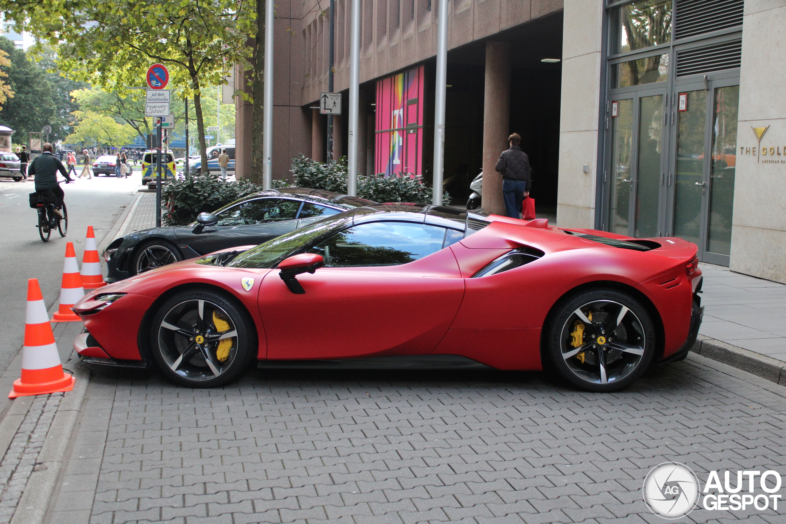 Ferrari SF90 Spider - 27 September 2025 - Autogespot