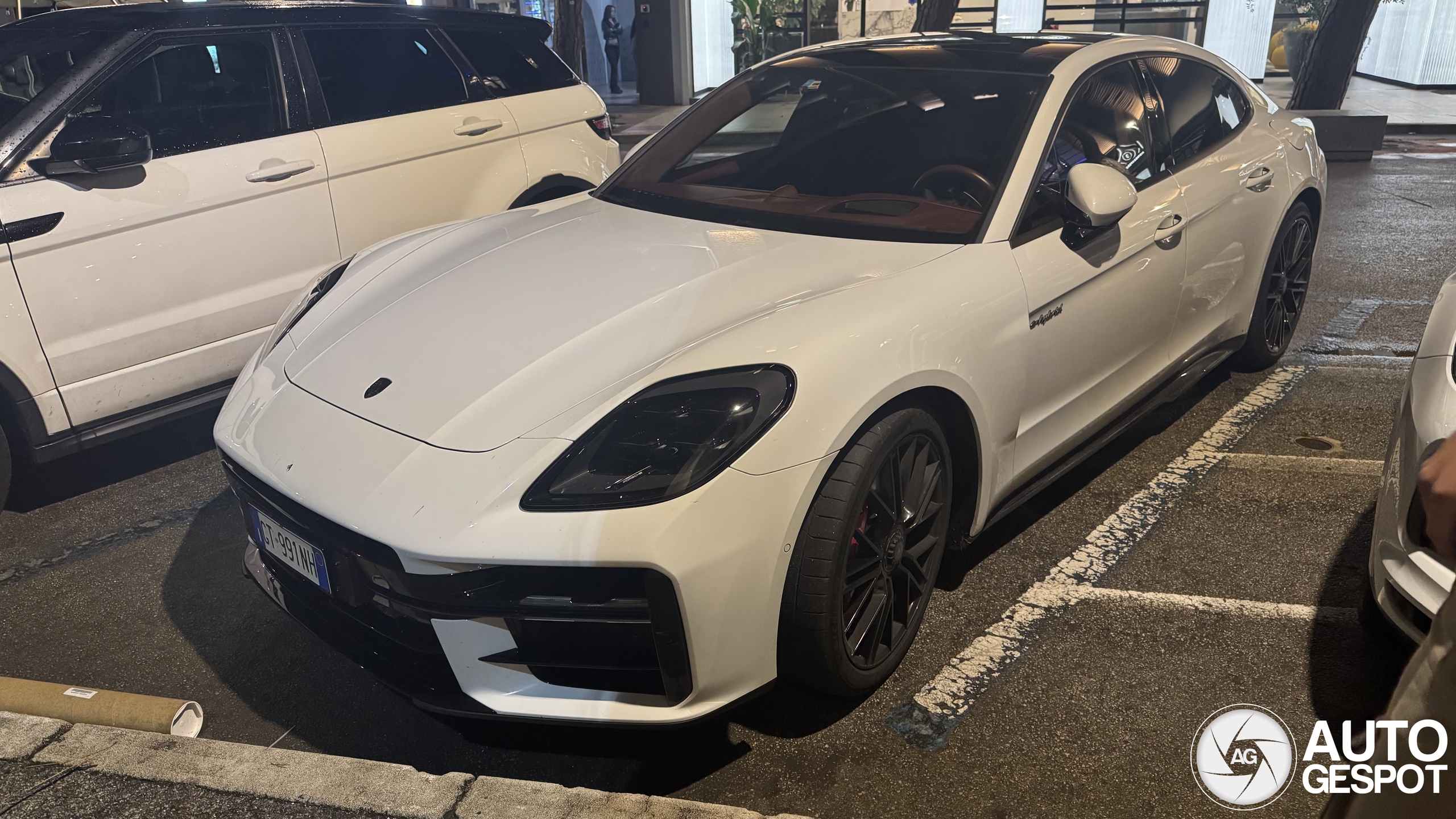 Porsche 972 Panamera Turbo E-Hybrid - 27 September 2025 - Autogespot