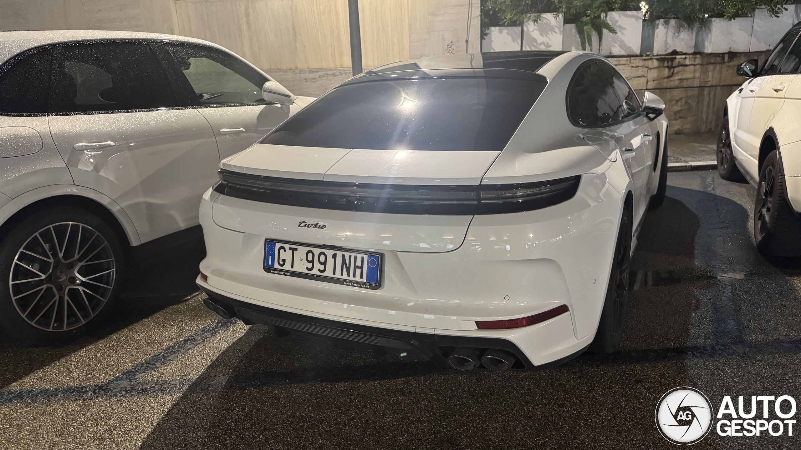 Porsche 972 Panamera Turbo E-Hybrid - 27 September 2025 - Autogespot