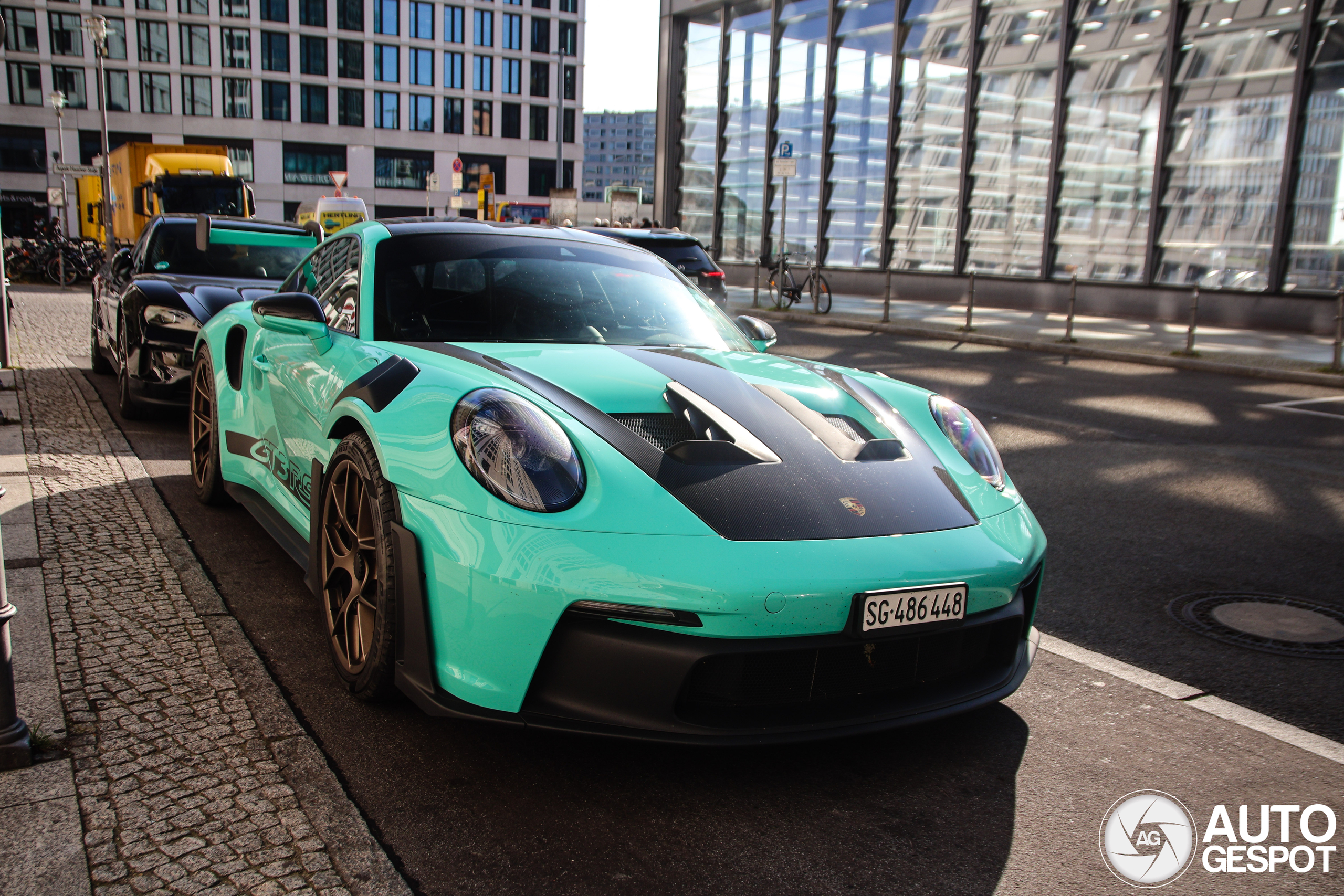 Porsche 992 GT3 RS MkI Weissach Package - 27 September 2025 - Autogespot